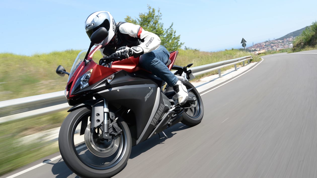 Yamaha YZF-R125 review - pictures | Auto Express