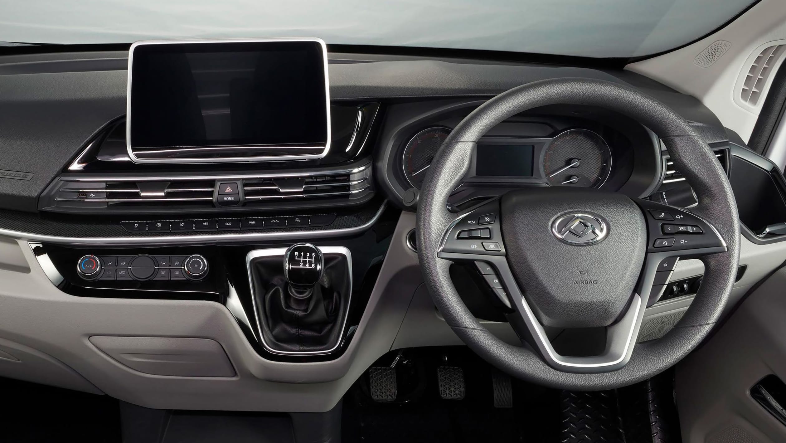 Maxus launches new flagship Deliver 9 panel van - pictures | Auto Express