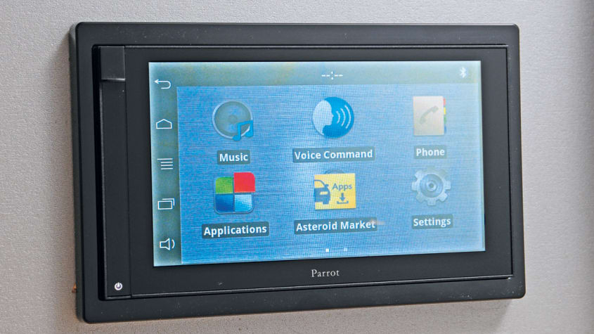 Parrot Asteroid Smart | Auto Express