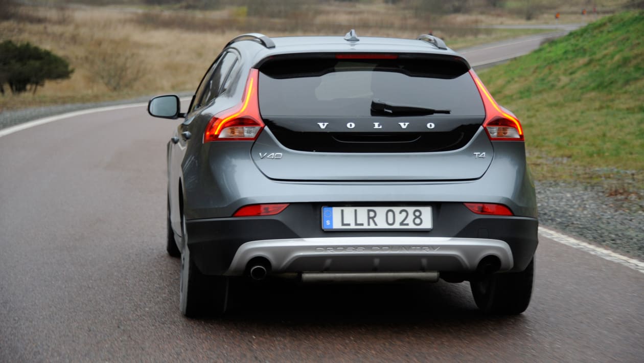Volvo V40 3-cylinder prototype review - pictures | Auto Express