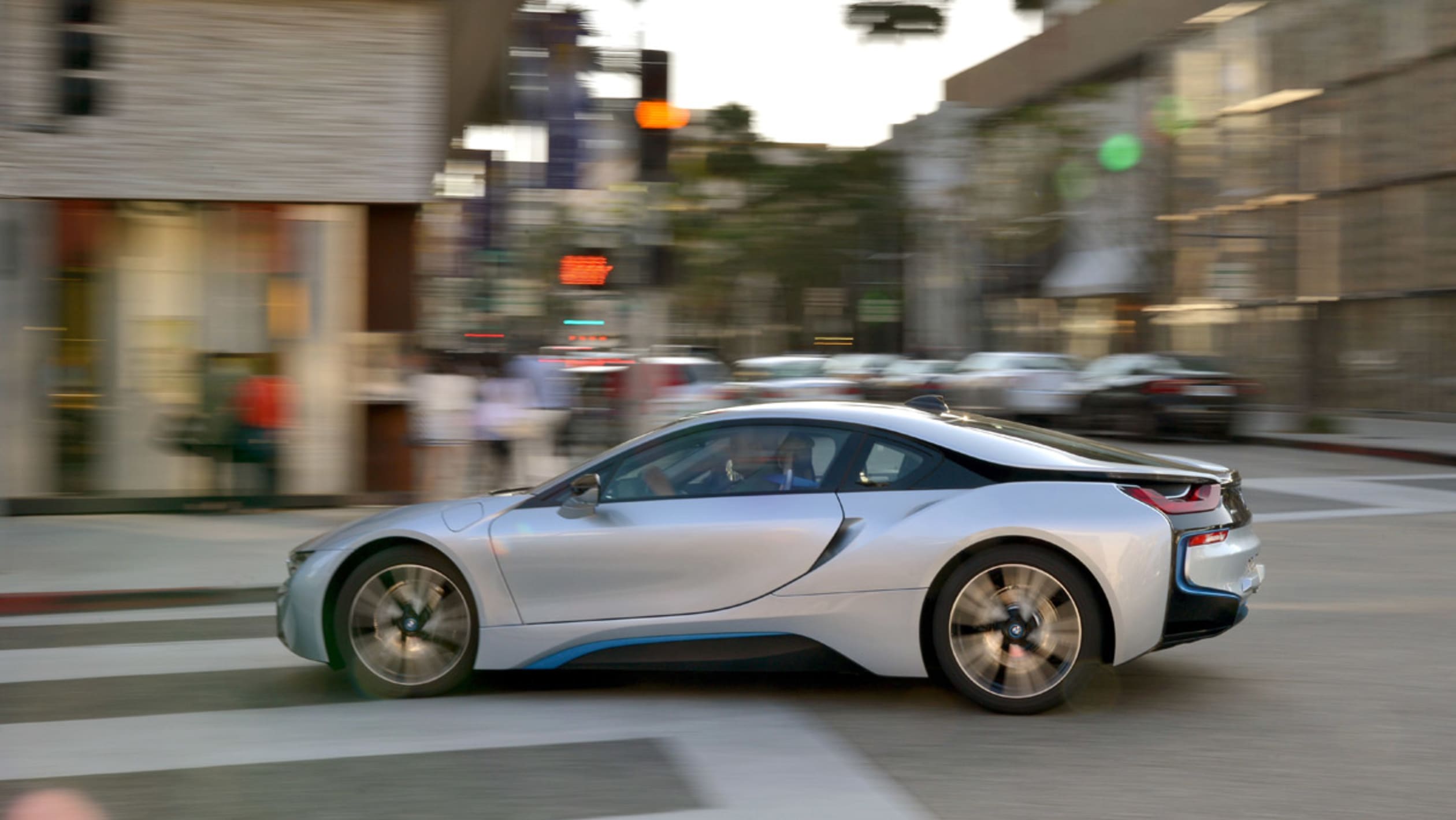 BMW i8 2014 review - pictures | Auto Express