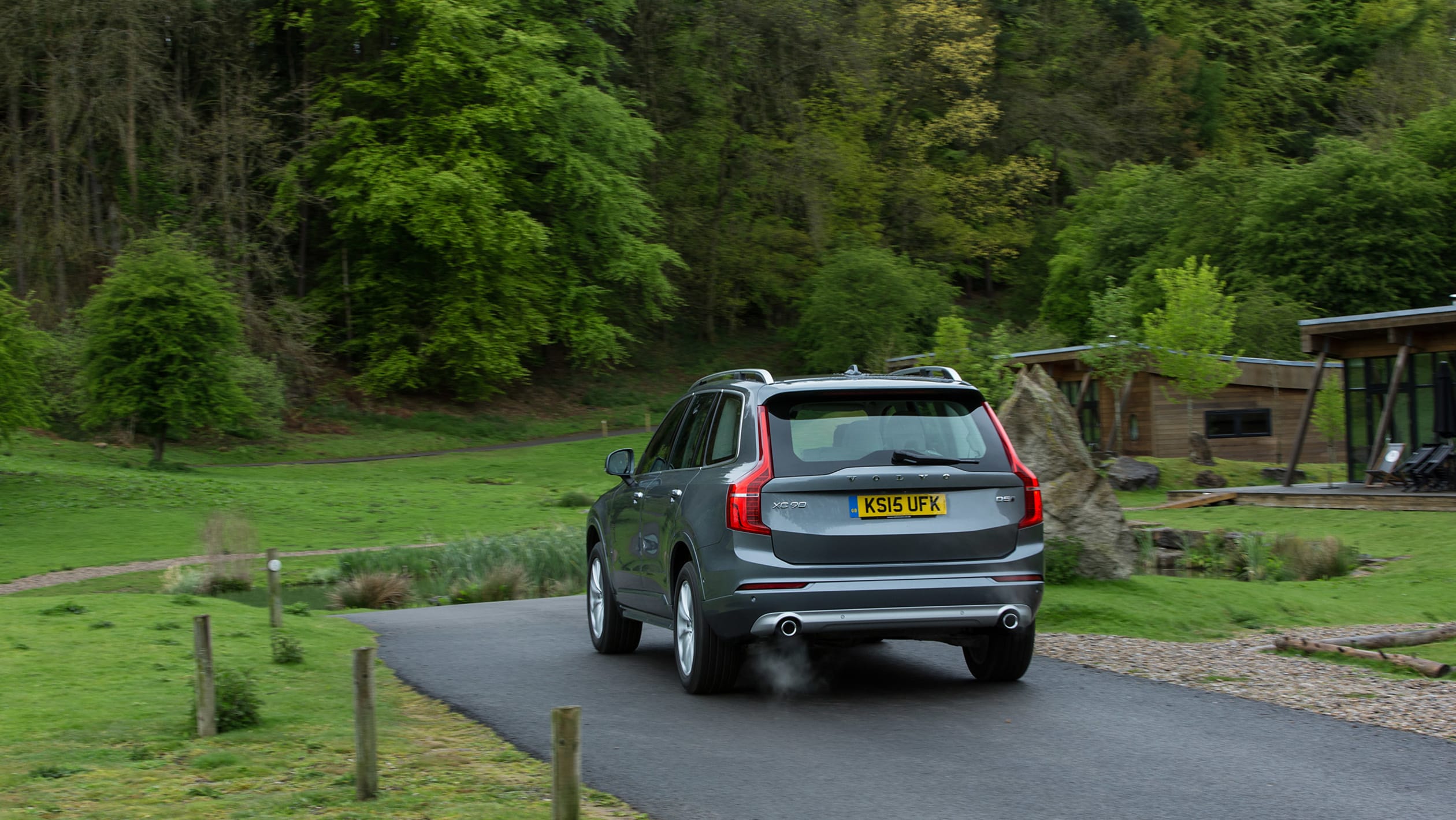 Volvo XC90 T6 2015 - pictures | Auto Express