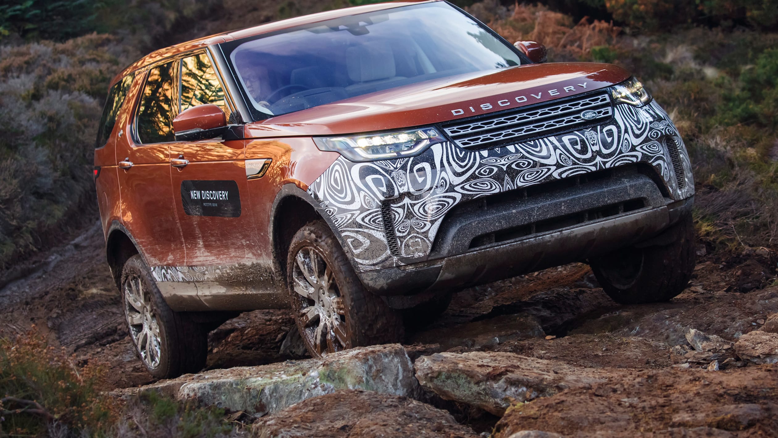 New Land Rover Discovery 2017 off road review - pictures | Auto Express