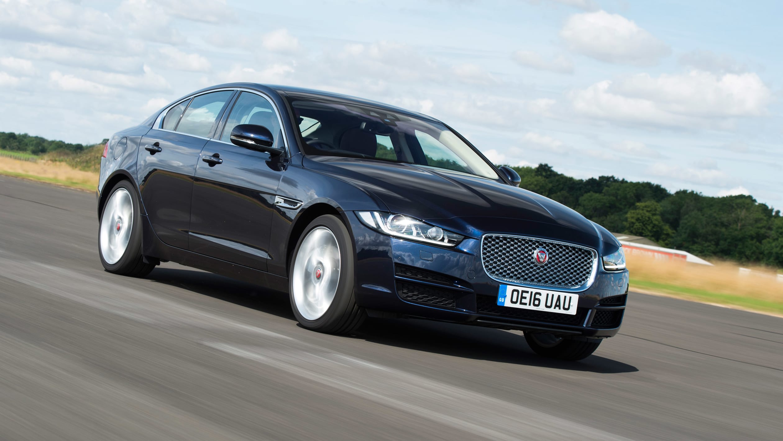 Jaguar XE AWD 2016 review - pictures | Auto Express