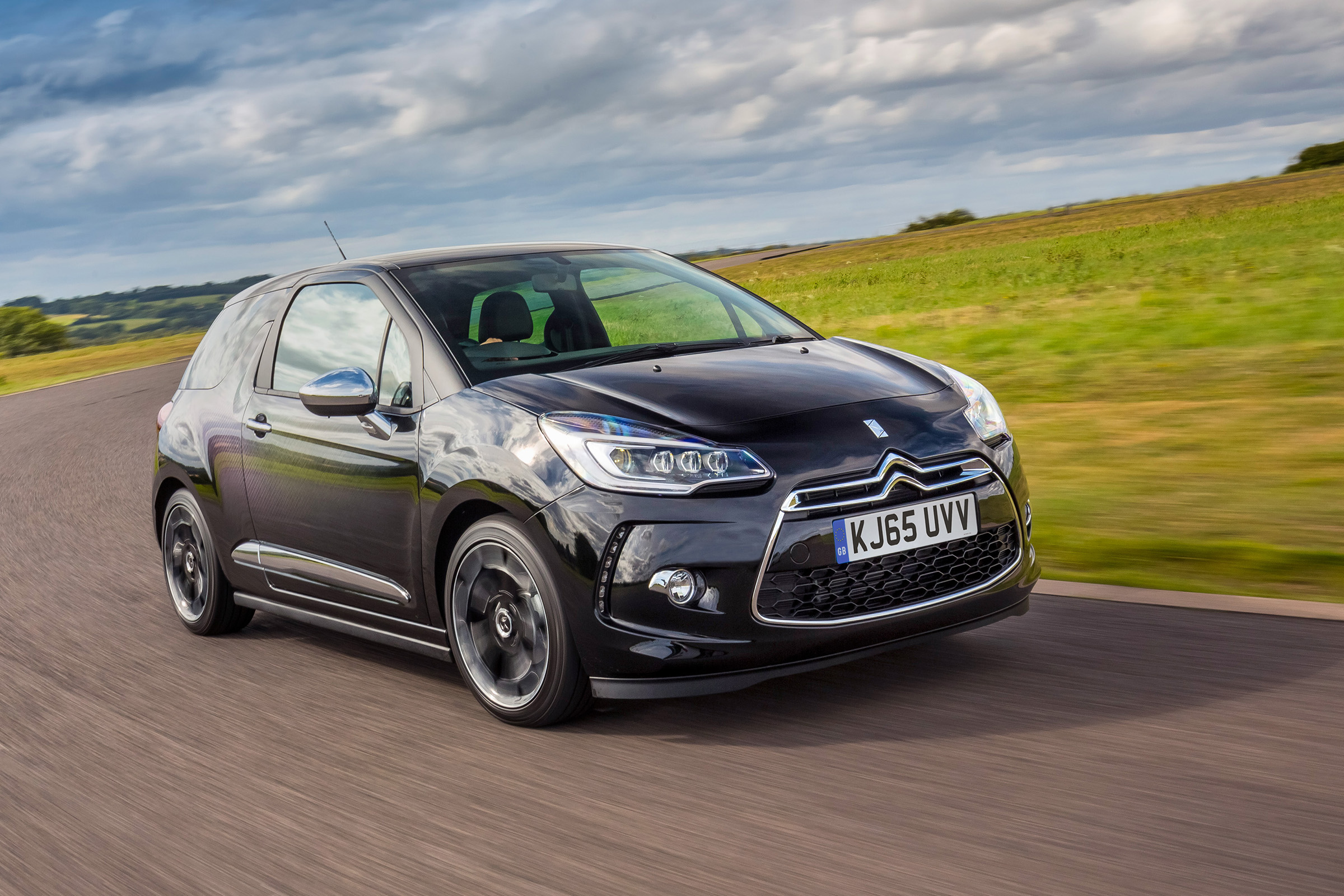 Shimmering DS 3 Dark Light available now | Auto Express