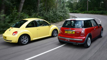 MINI Cooper vs VW Beetle: modern classic head-to-head - pictures | Auto ...