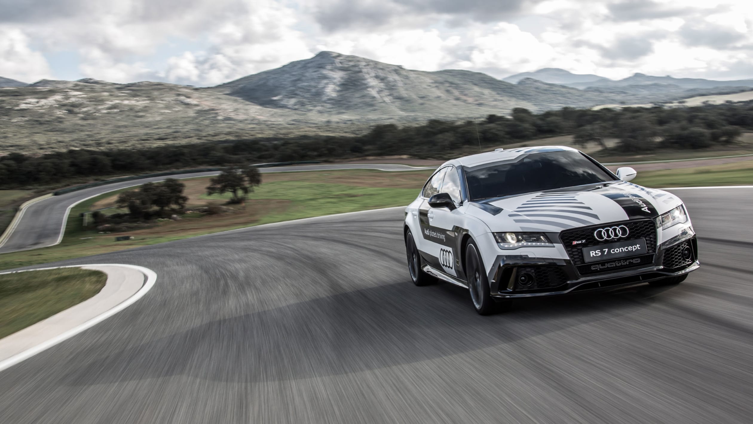 Audi RS7 Piloted Driving concept ride review - pictures | Auto Express