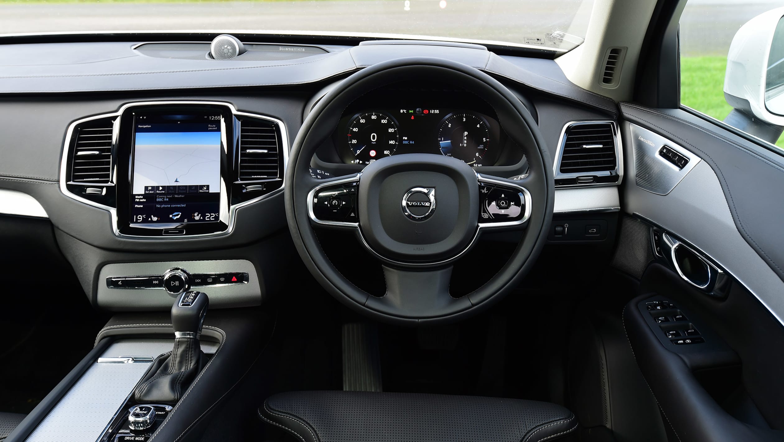 Lexus RX vs Porsche Cayenne vs Volvo XC90 - pictures | Auto Express