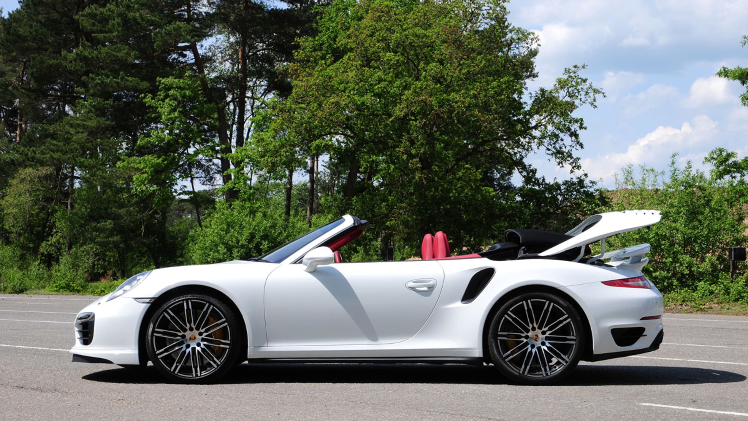 Porsche 911 Turbo S Cabriolet pictures | Auto Express