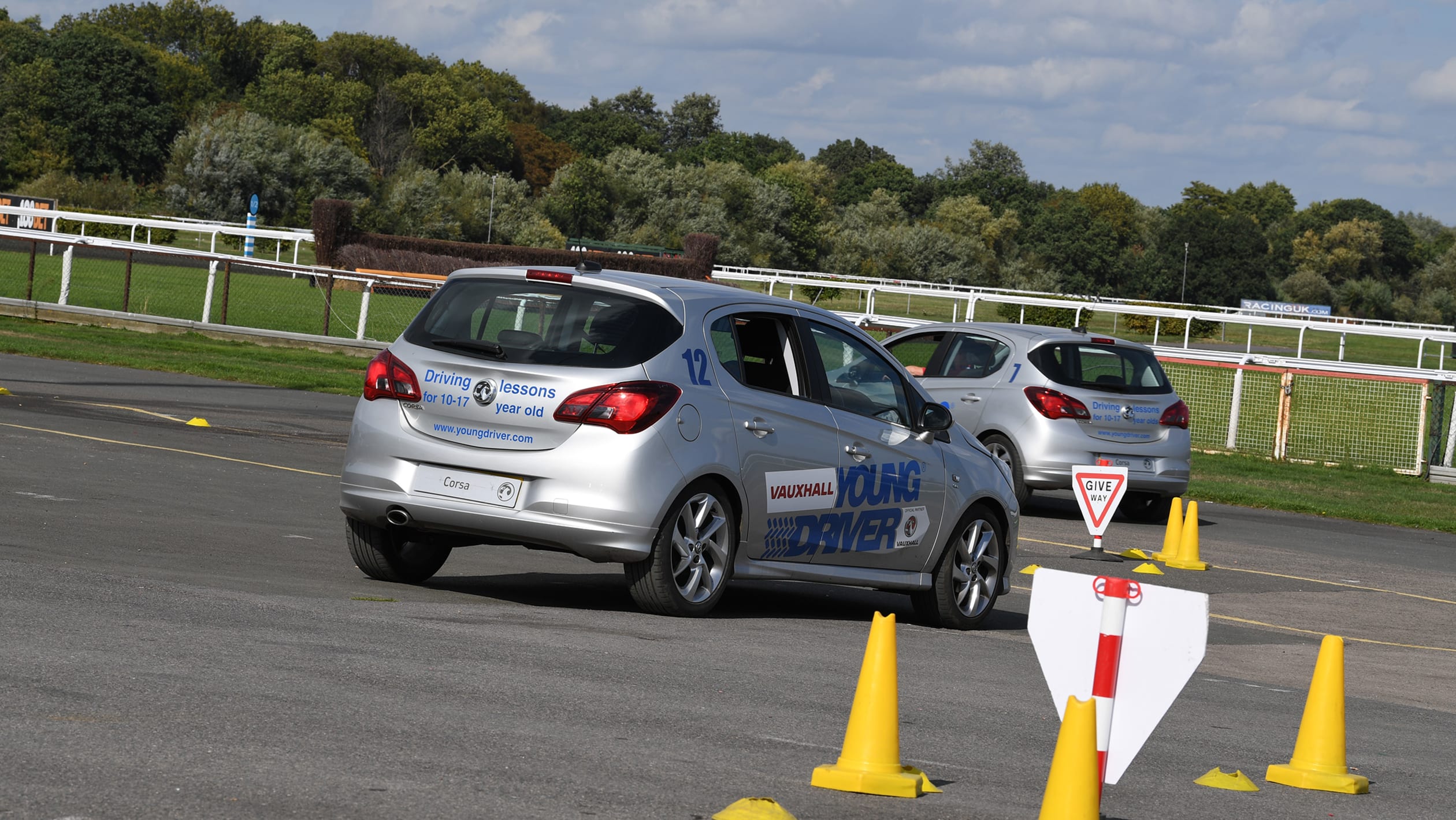 Young Drivers: teaching your kid to start driving young - pictures ...