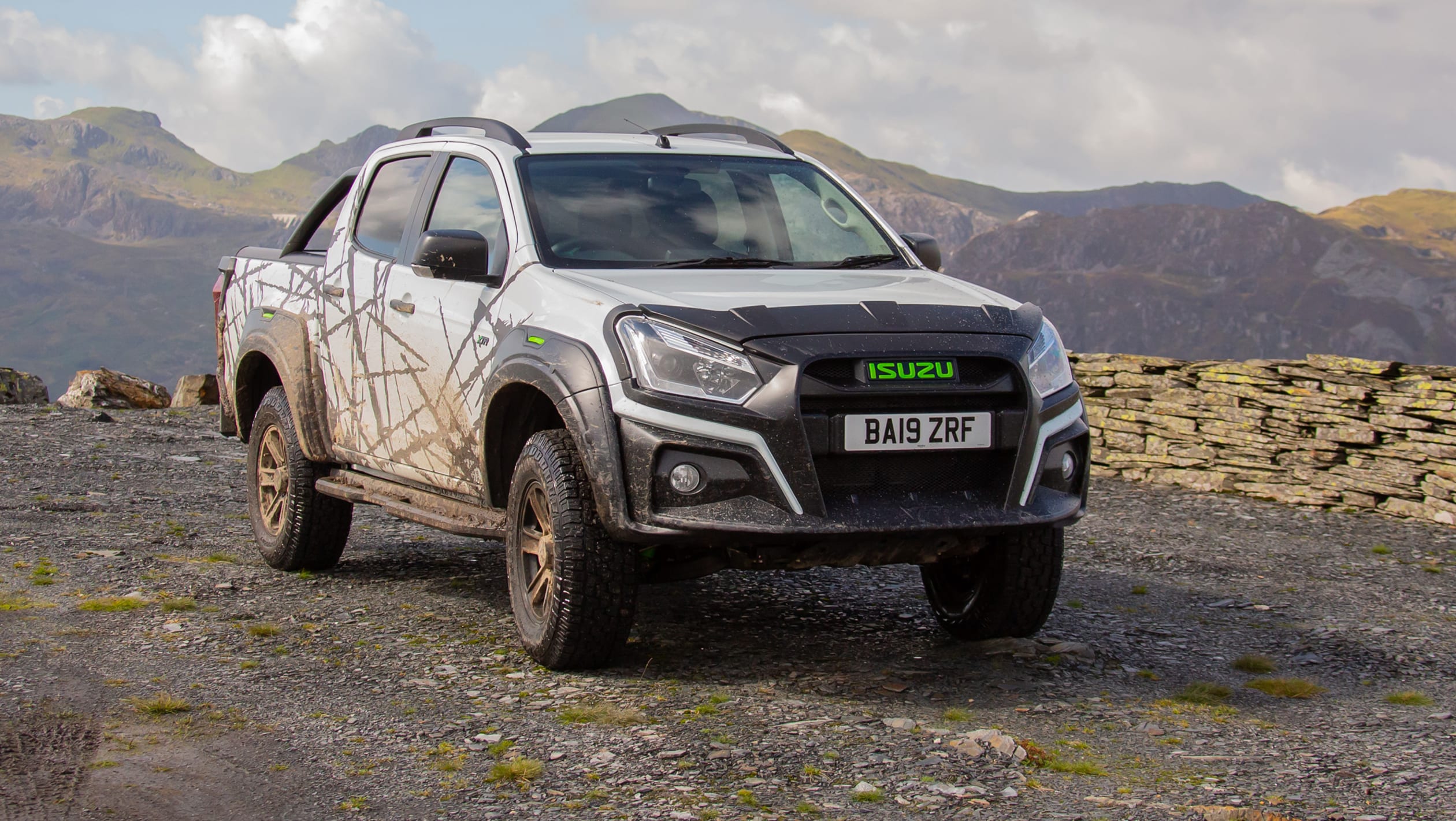 New Isuzu D-Max XTR 2019 review - pictures | Auto Express