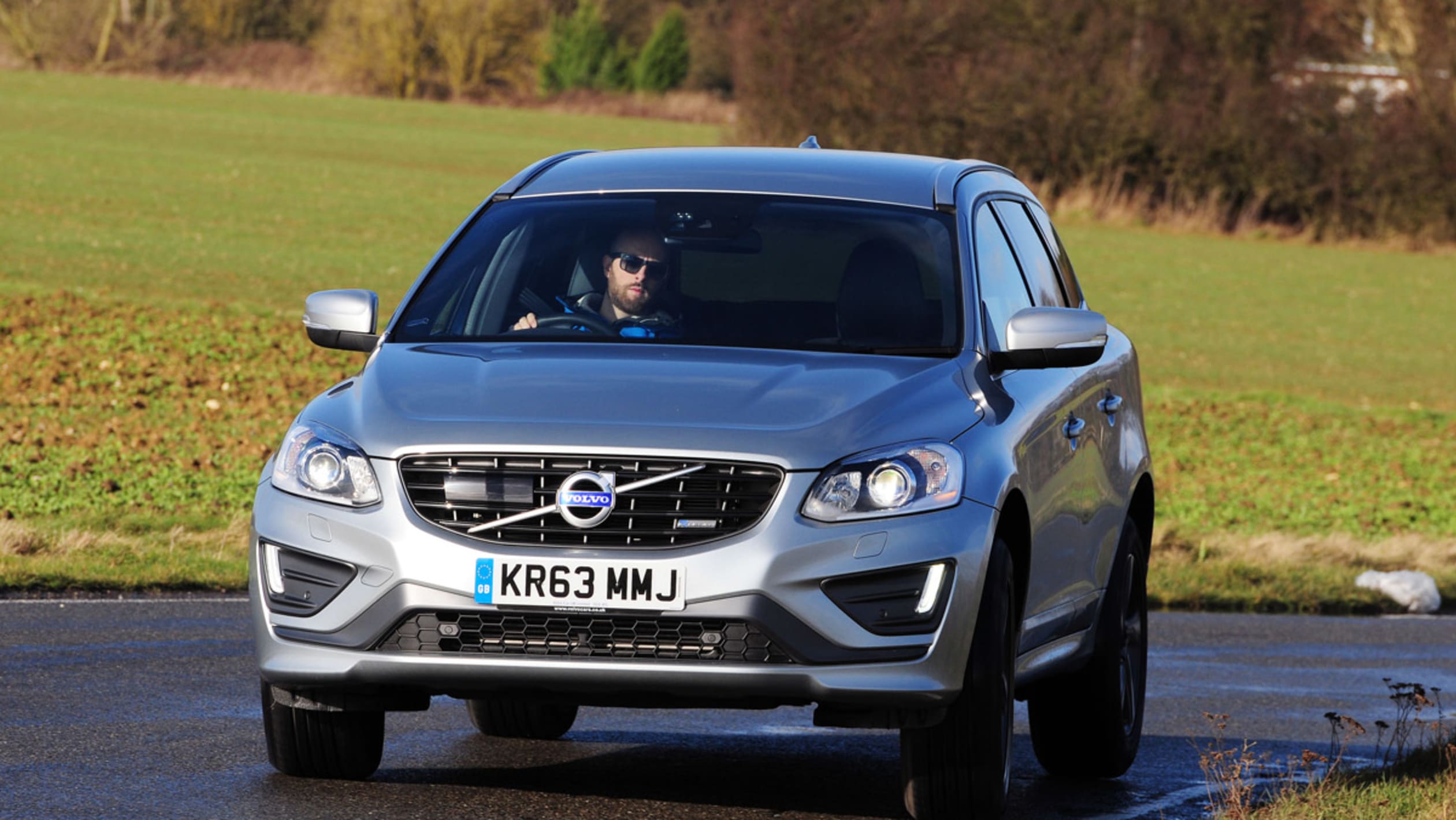 Volvo XC60 D4 R-Design 2014 review | Auto Express