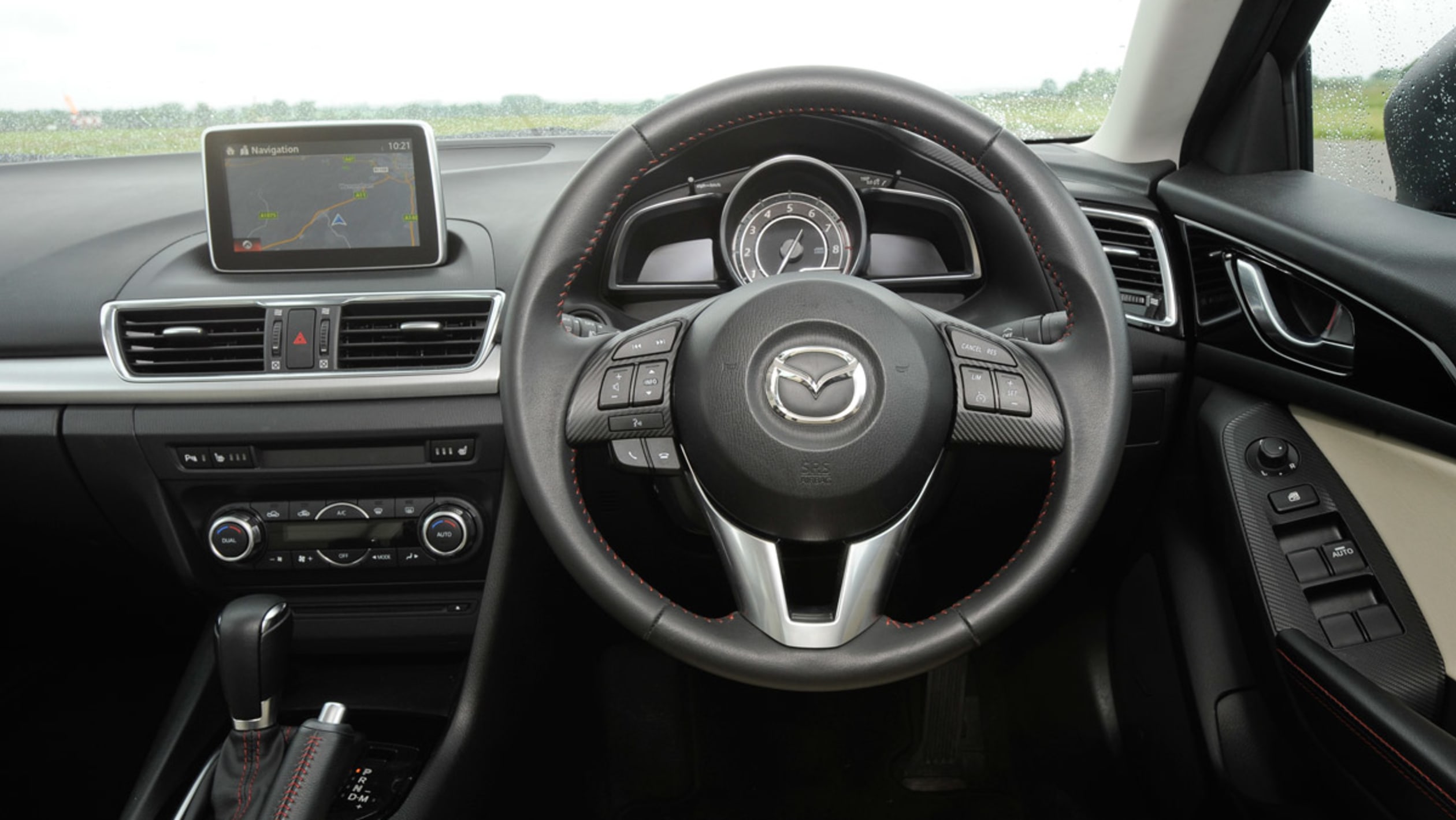 Mazda 3 Fastback 2014 - pictures | Auto Express
