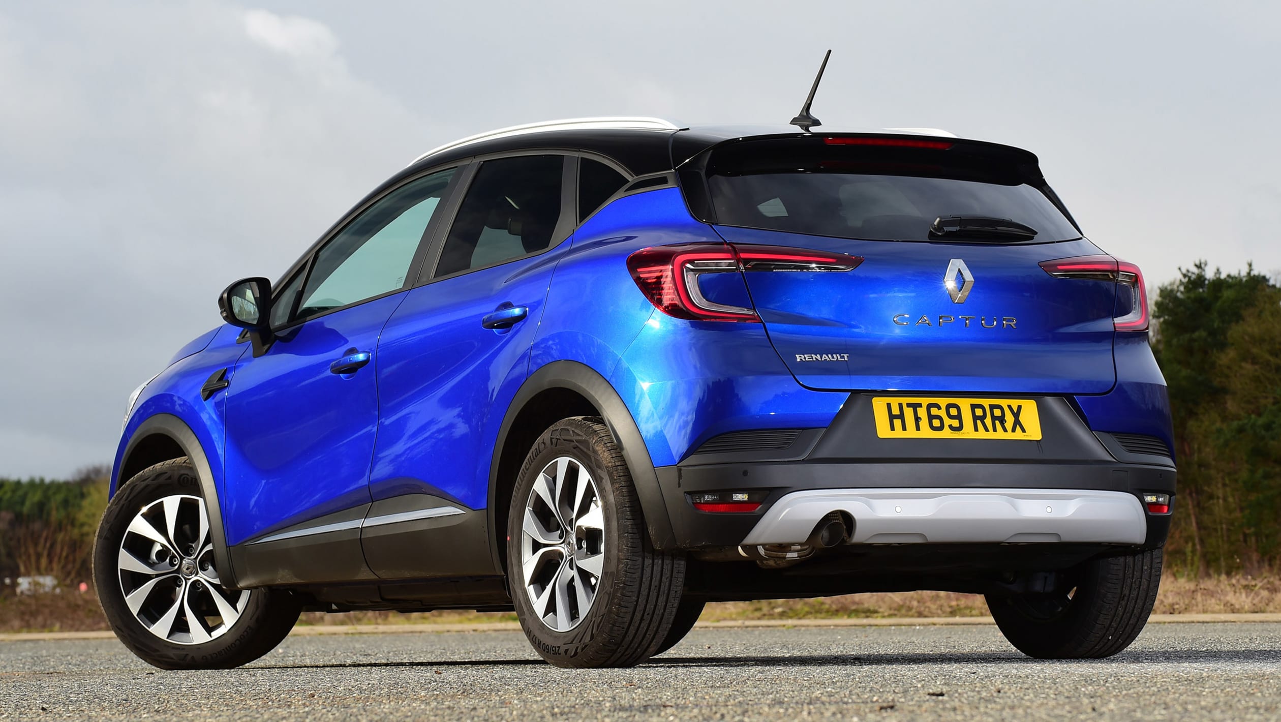 Renault Captur vs Ford Puma vs Peugeot 2008 - pictures | Auto Express