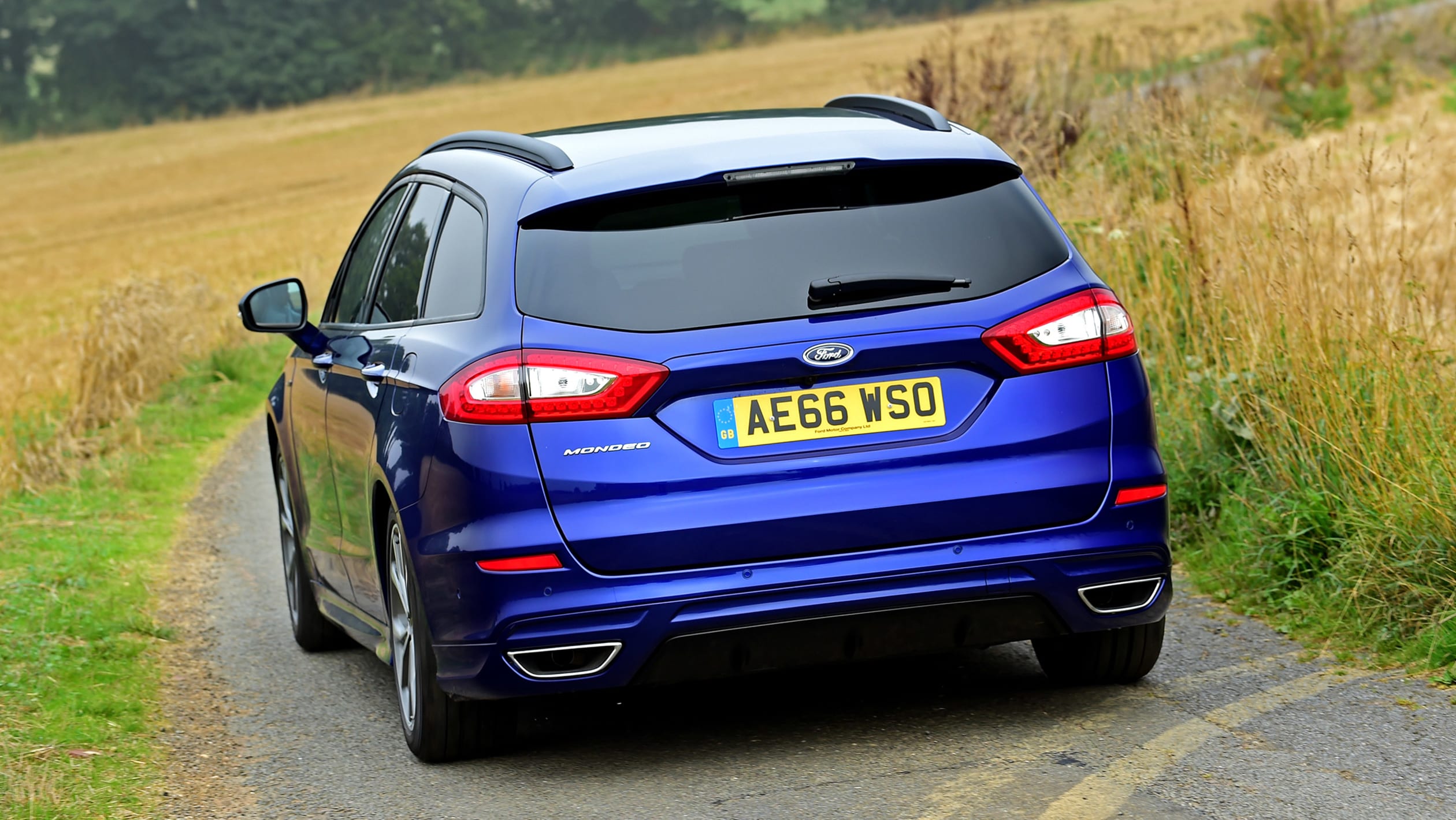 Ford Mondeo ST-Line 2016 review | Auto Express