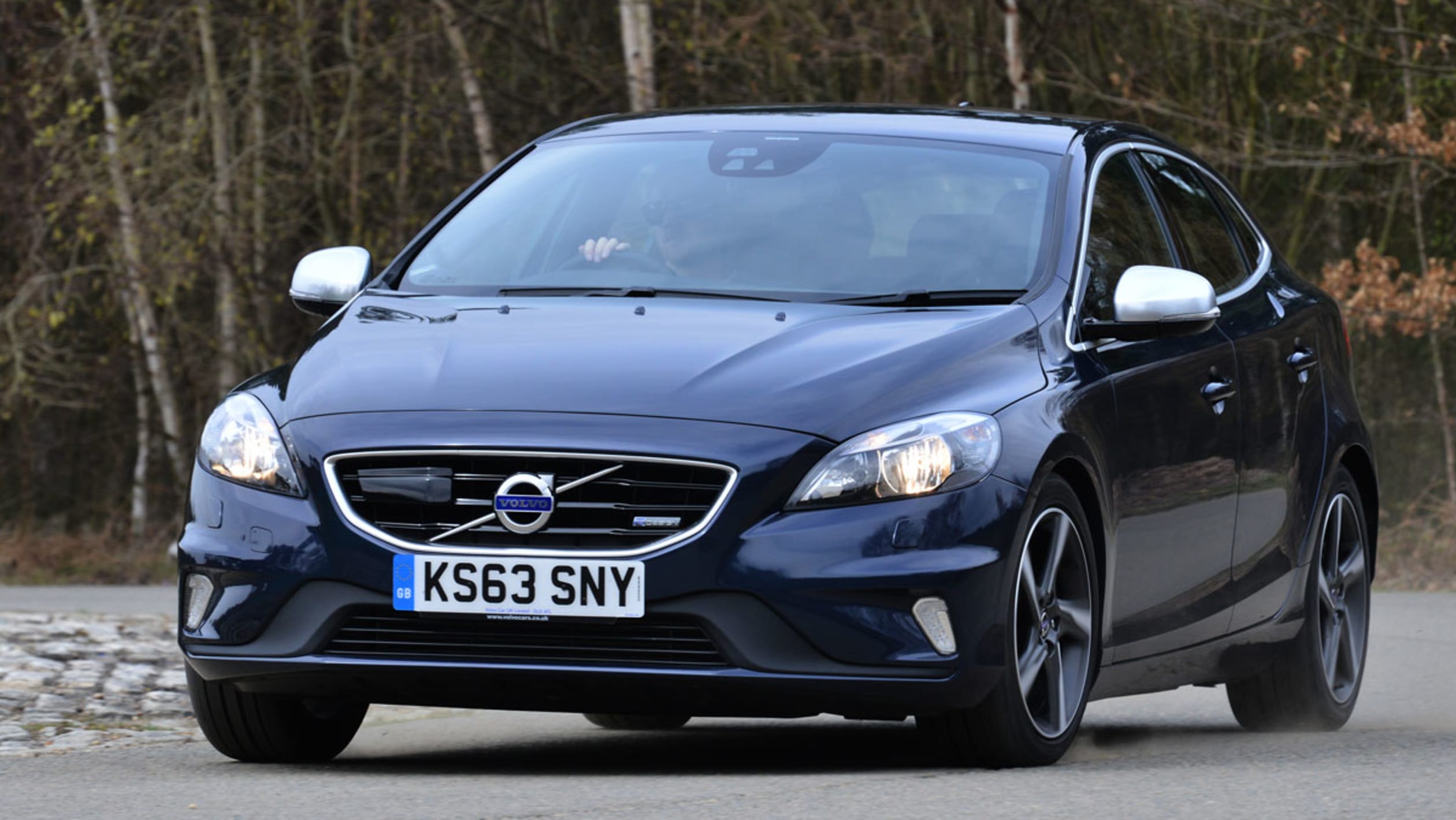 Volvo V40 R-Design - pictures | Auto Express