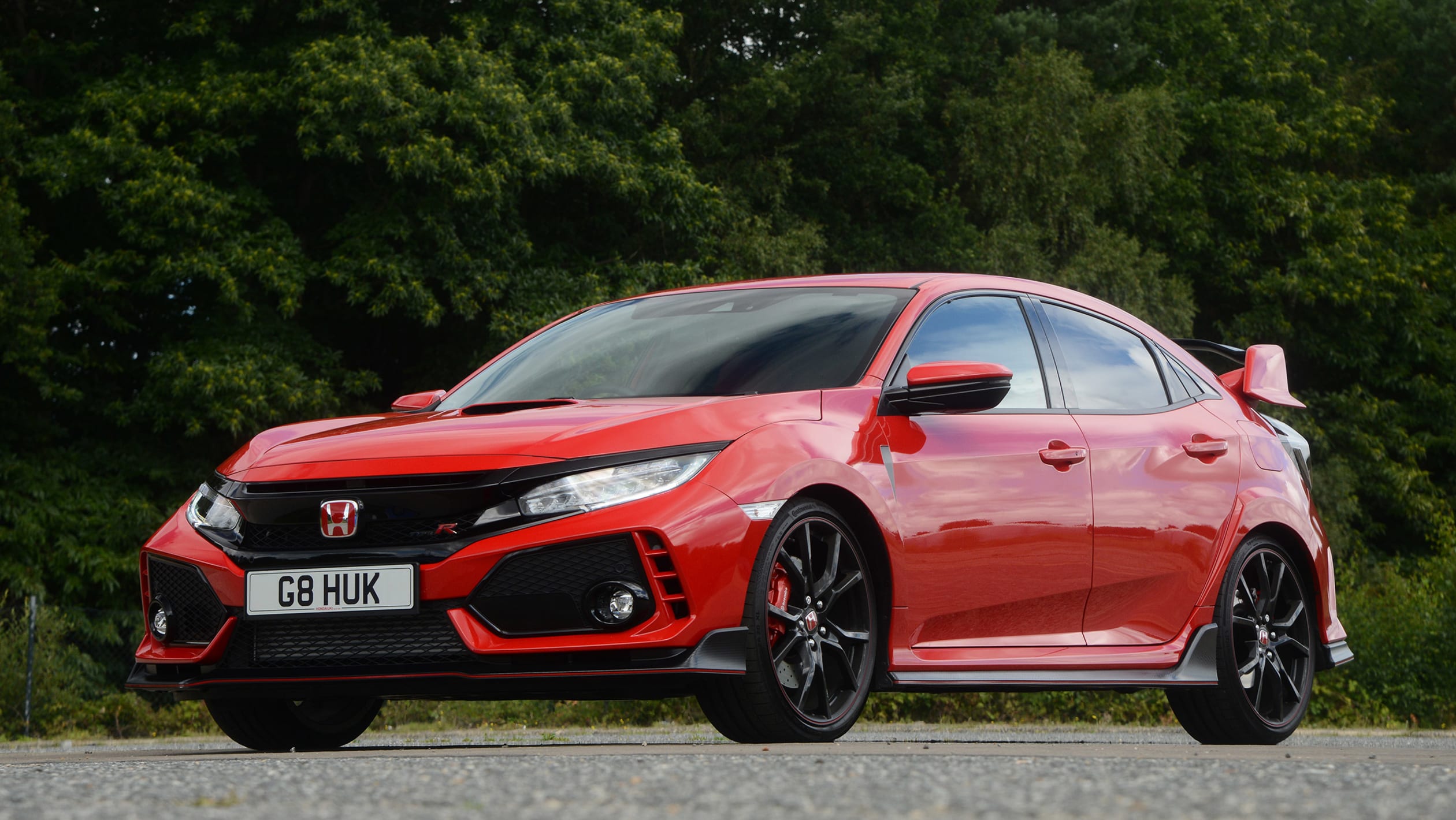 Honda Civic Type R vs Ford Focus RS - pictures | Auto Express