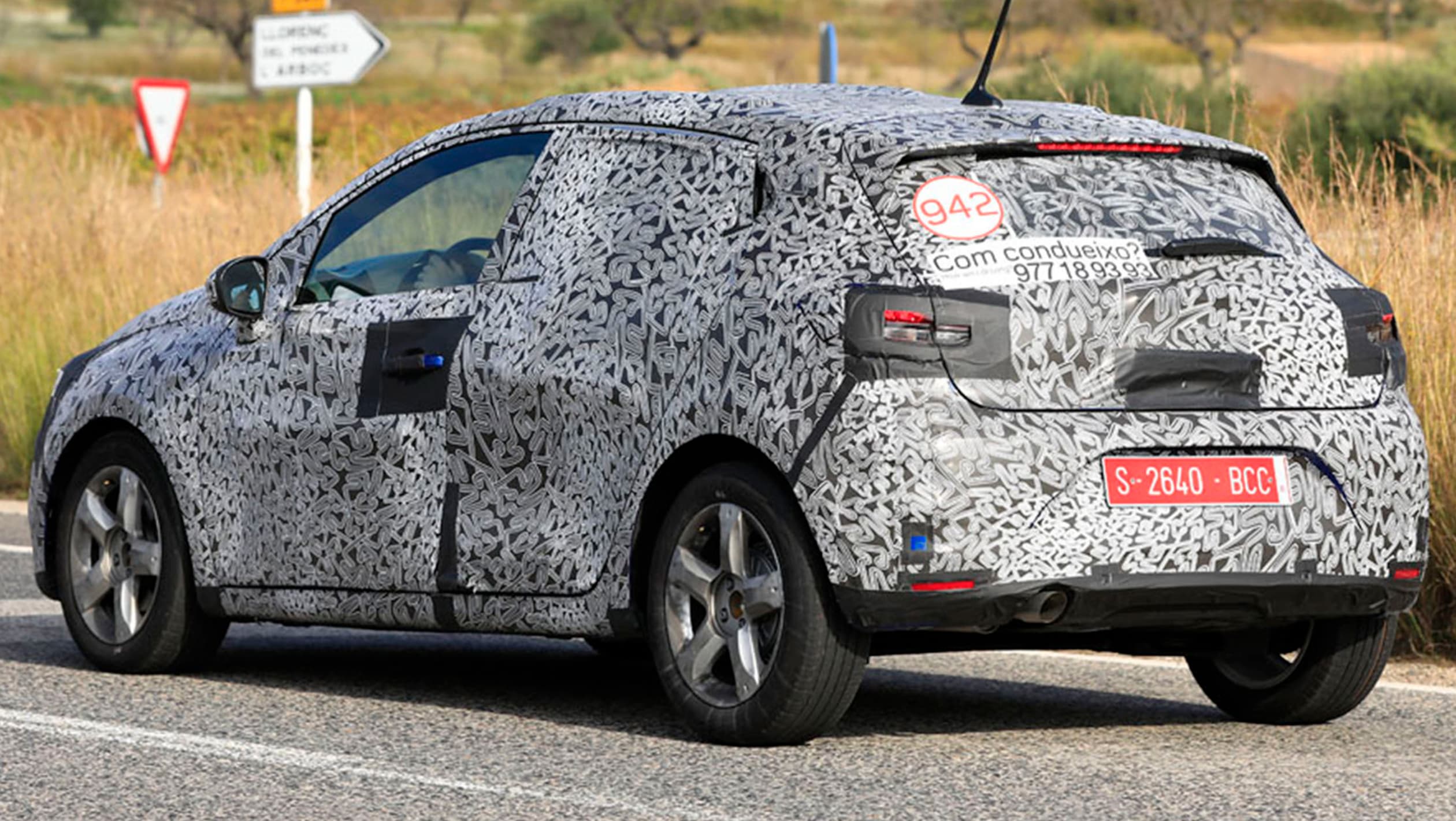 Advanced new 2019 Renault Clio shapes up - pictures | Auto Express