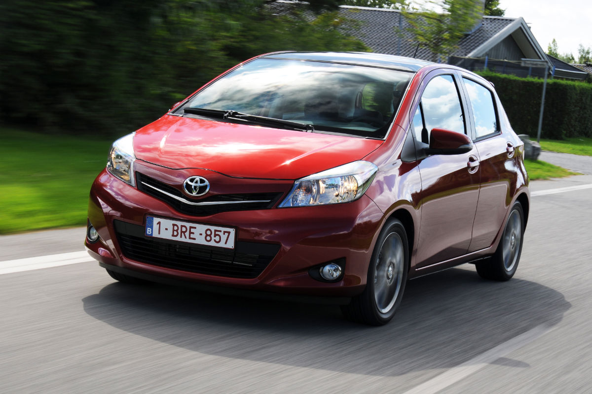 Toyota Yaris SR | First Drive | | Auto Express