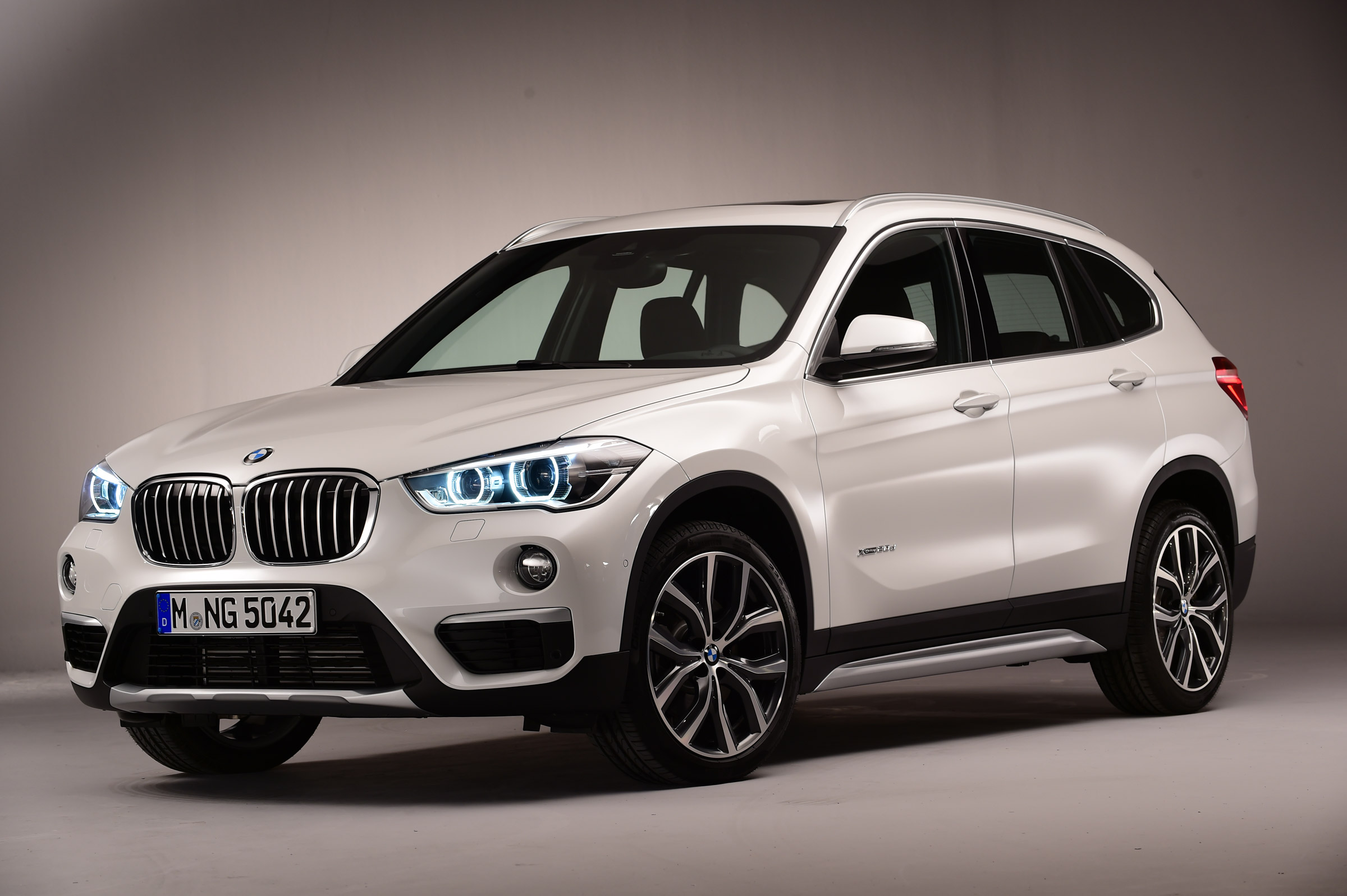 Next BMW X1 Gets New SUV Styling And Bigger Boot Auto Express