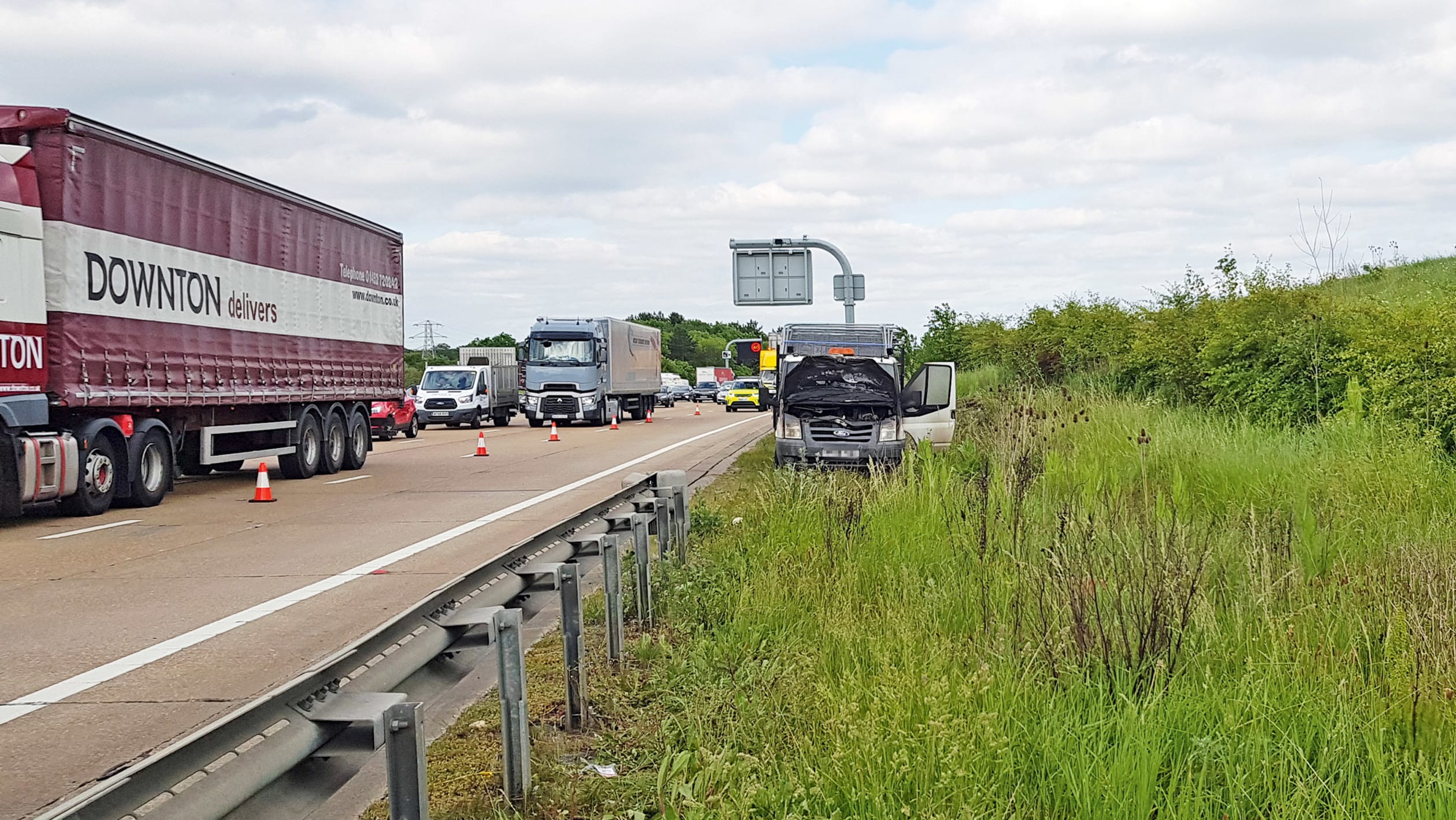 What do Highways England Traffic Officers do all day? - pictures | Auto ...
