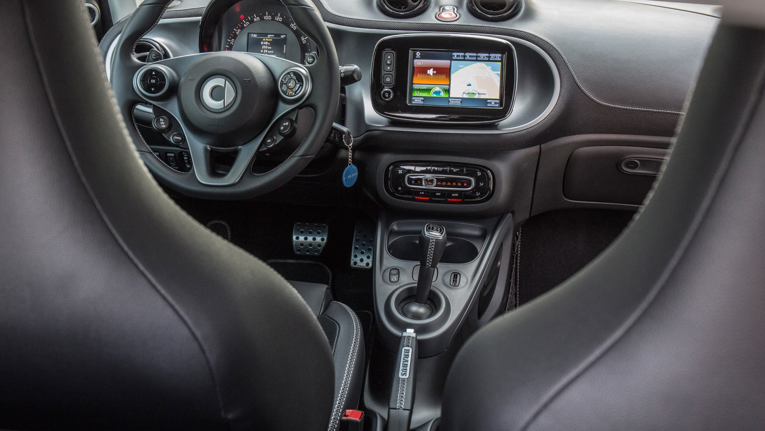 New Smart ForTwo Brabus 2016 review - pictures | Auto Express