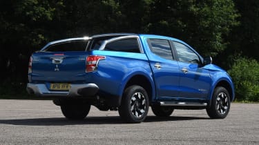 Fiat Fullback vs Mitsubishi L200 - pictures | Auto Express