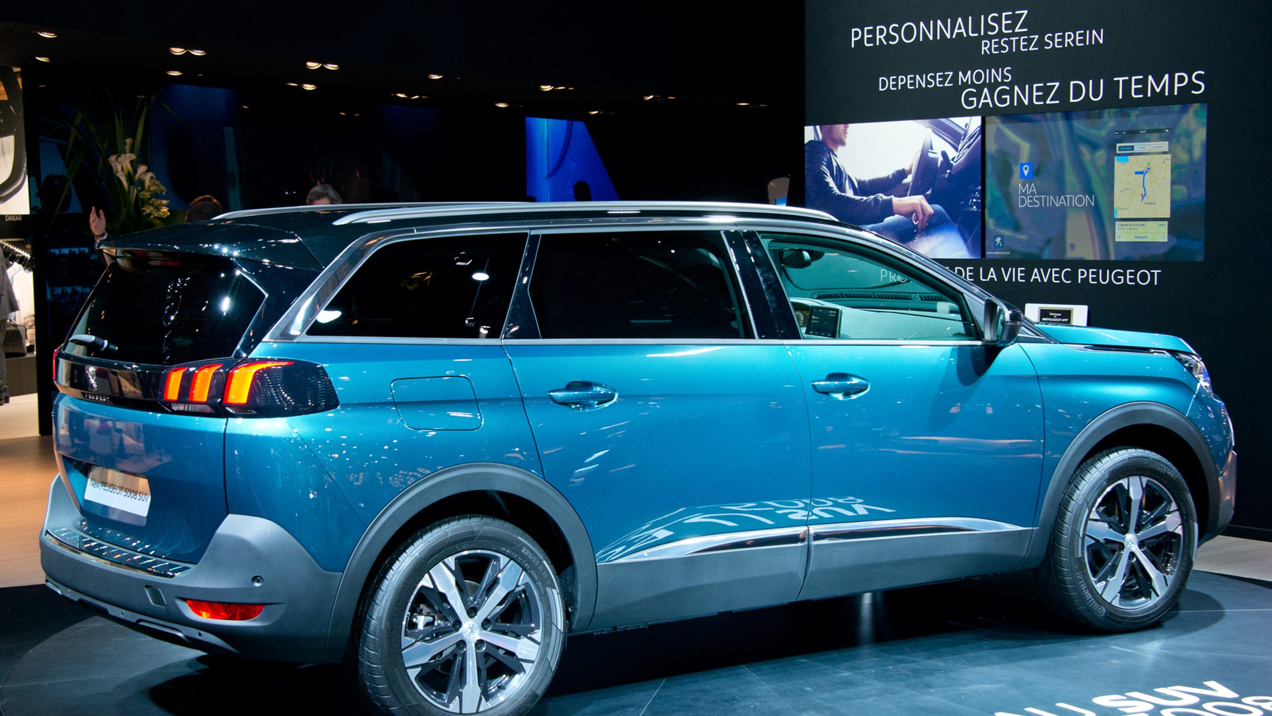 All-new Peugeot 5008 revealed - pictures | Auto Express