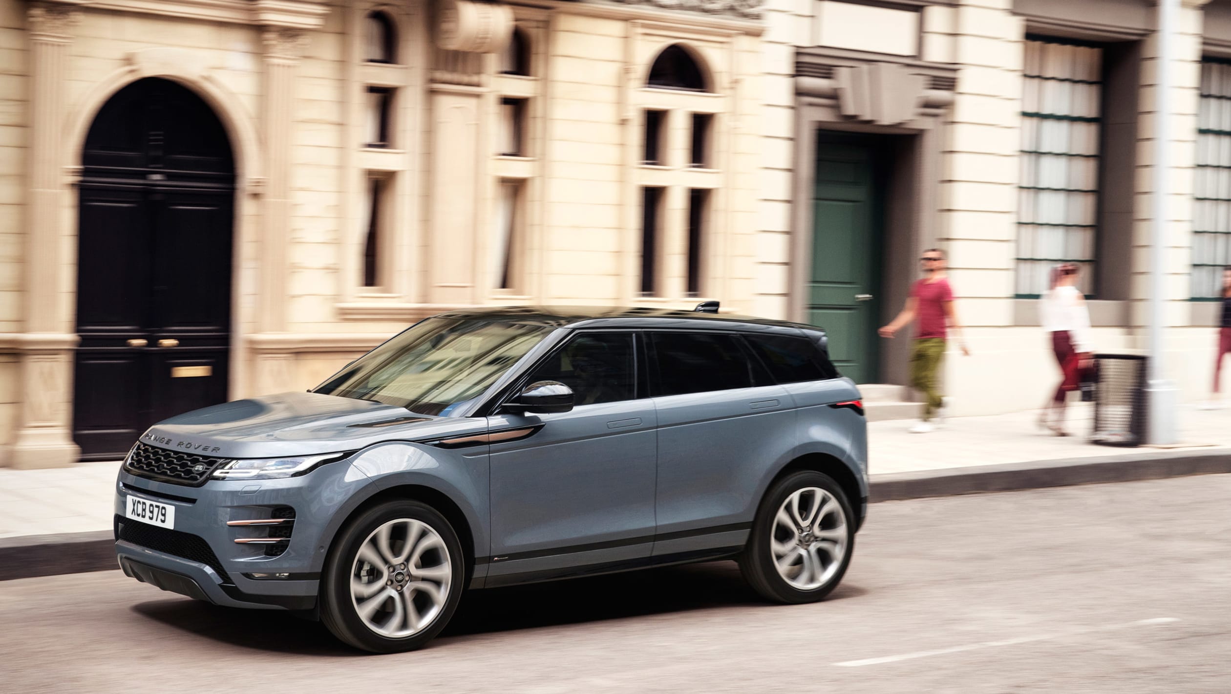 New 2019 Range Rover Evoque SUV launched - pictures | Auto Express