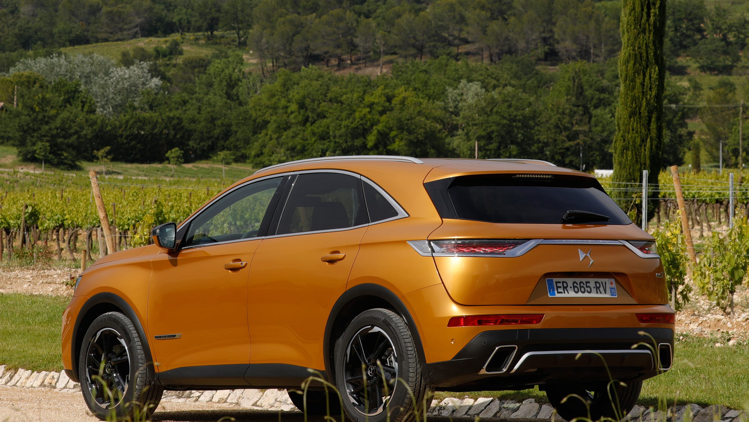 DS 7 Crossback Ultra Prestige petrol review - pictures | Auto Express