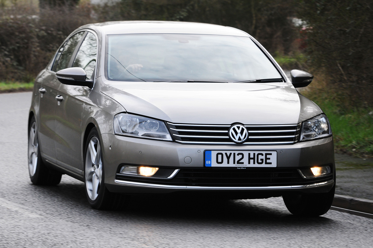 Volkswagen Passat 2.0 TDI Sport | Auto Express