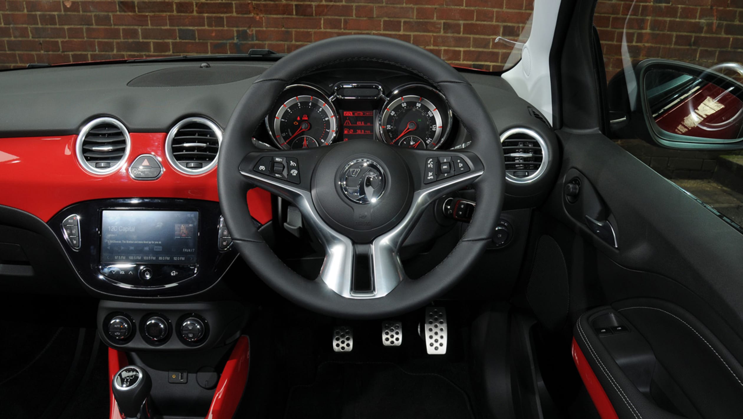 Vauxhall Adam 1.4 Slam pictures | Auto Express