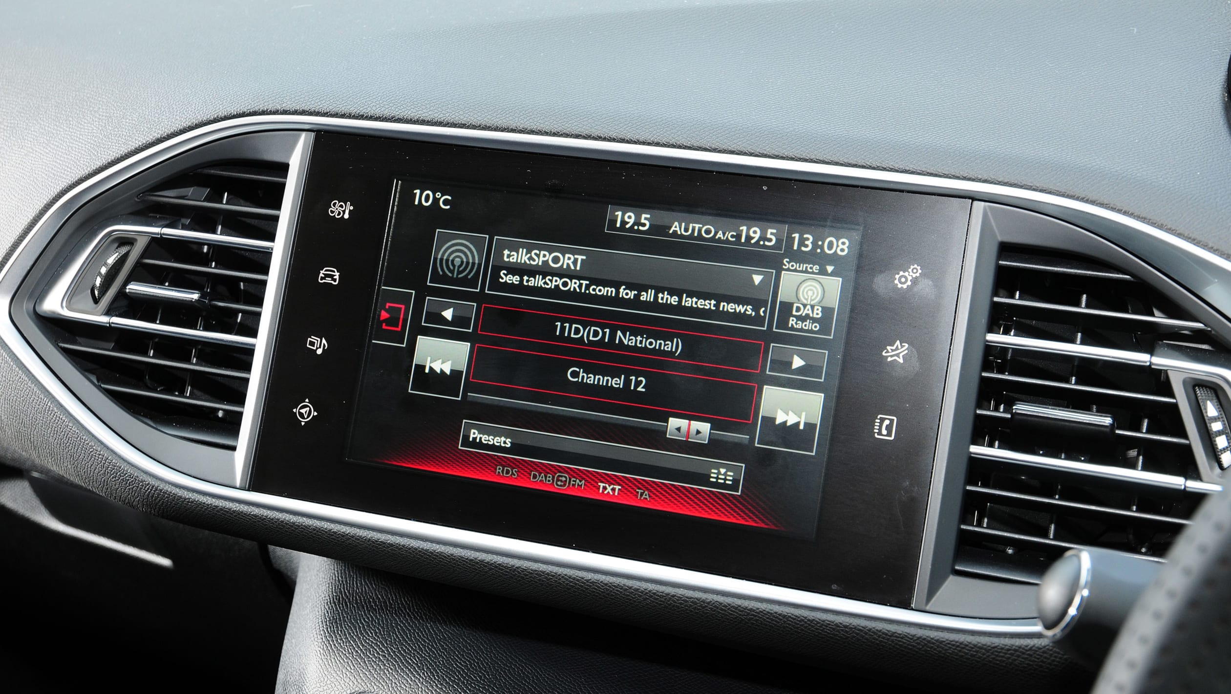 Peugeot 308 SW GT - pictures | Auto Express