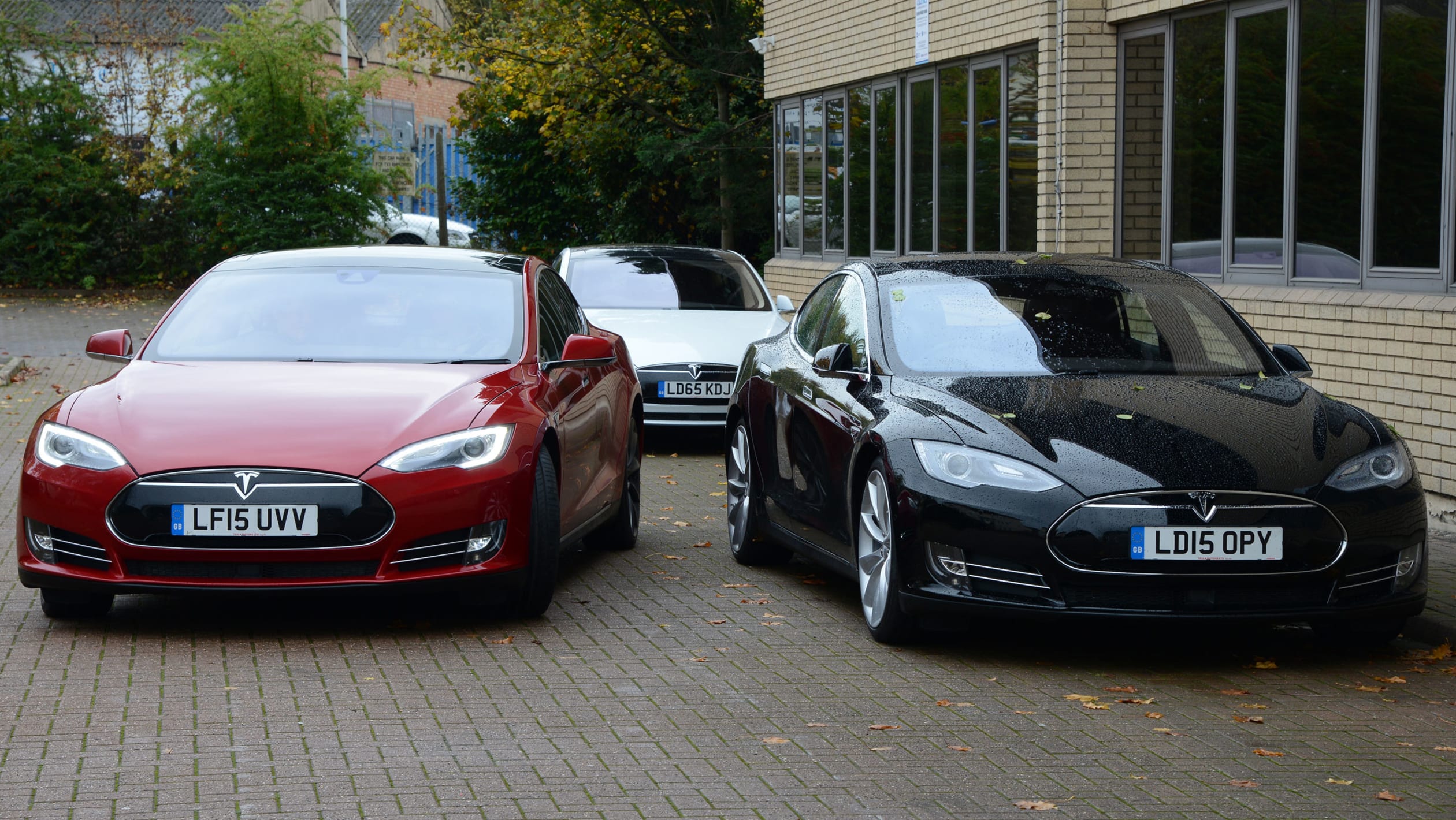 Tesla Autopilot self-driving tech tested in the UK - pictures | Auto ...