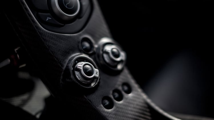 McLaren P1 first review pictures | Auto Express