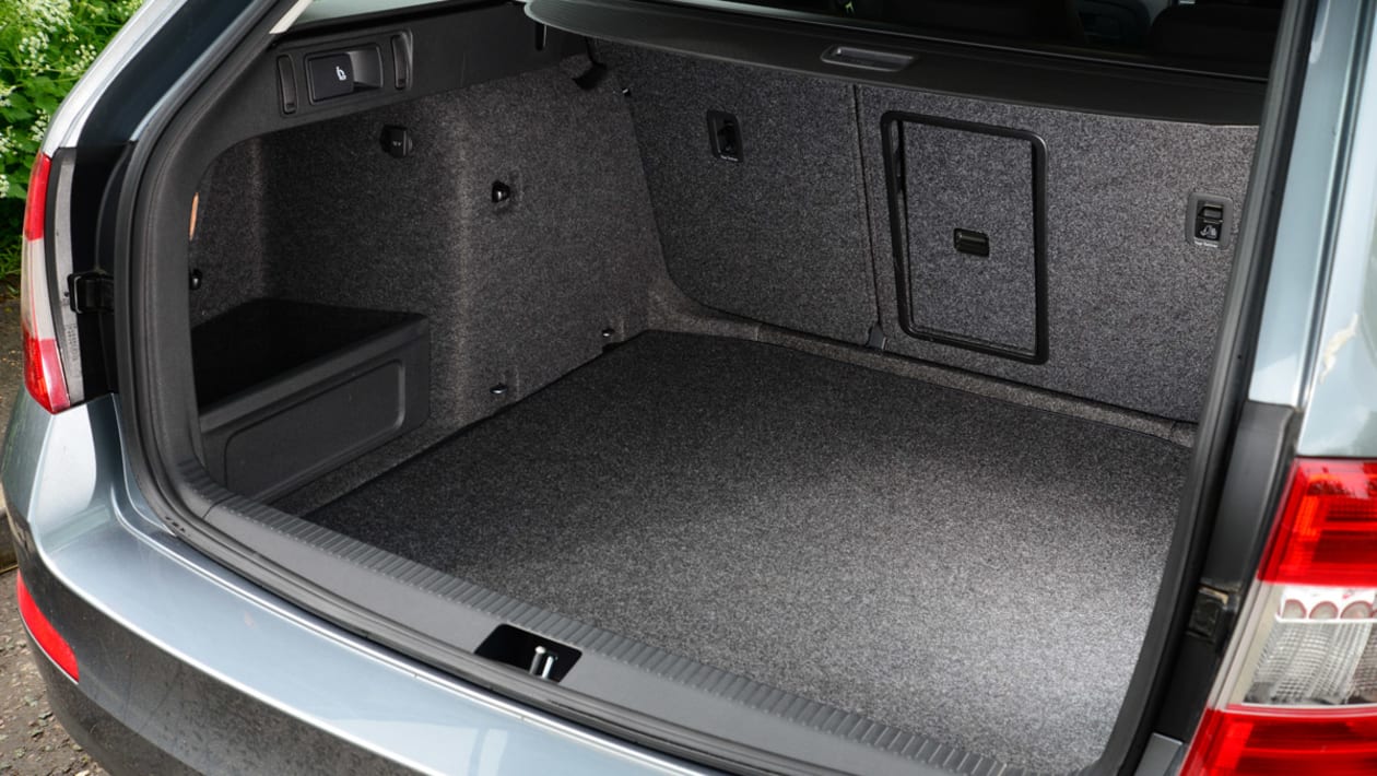 Skoda Octavia 4x4 estate 2014 pictures | Auto Express