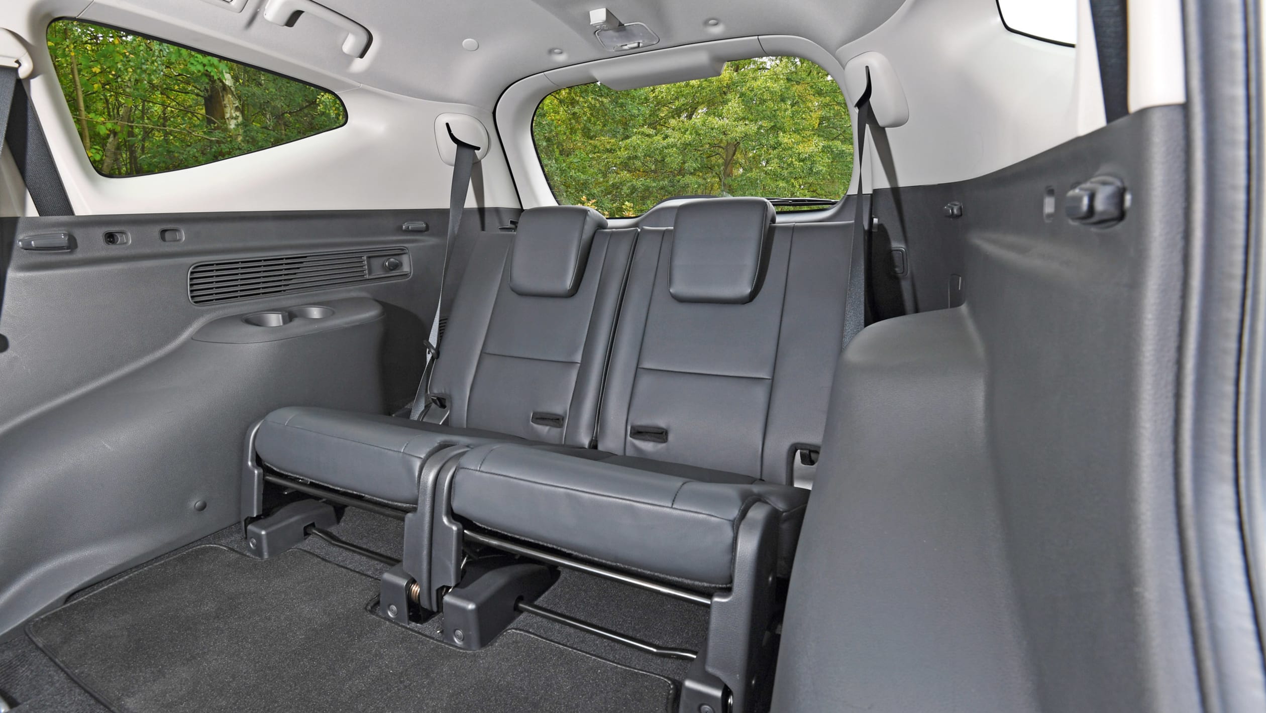 Mitsubishi Shogun Sport review - pictures | Auto Express