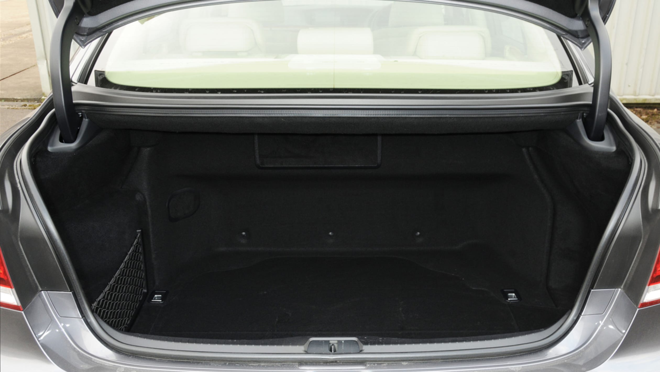 Lexus LS 600h L pictures | Auto Express