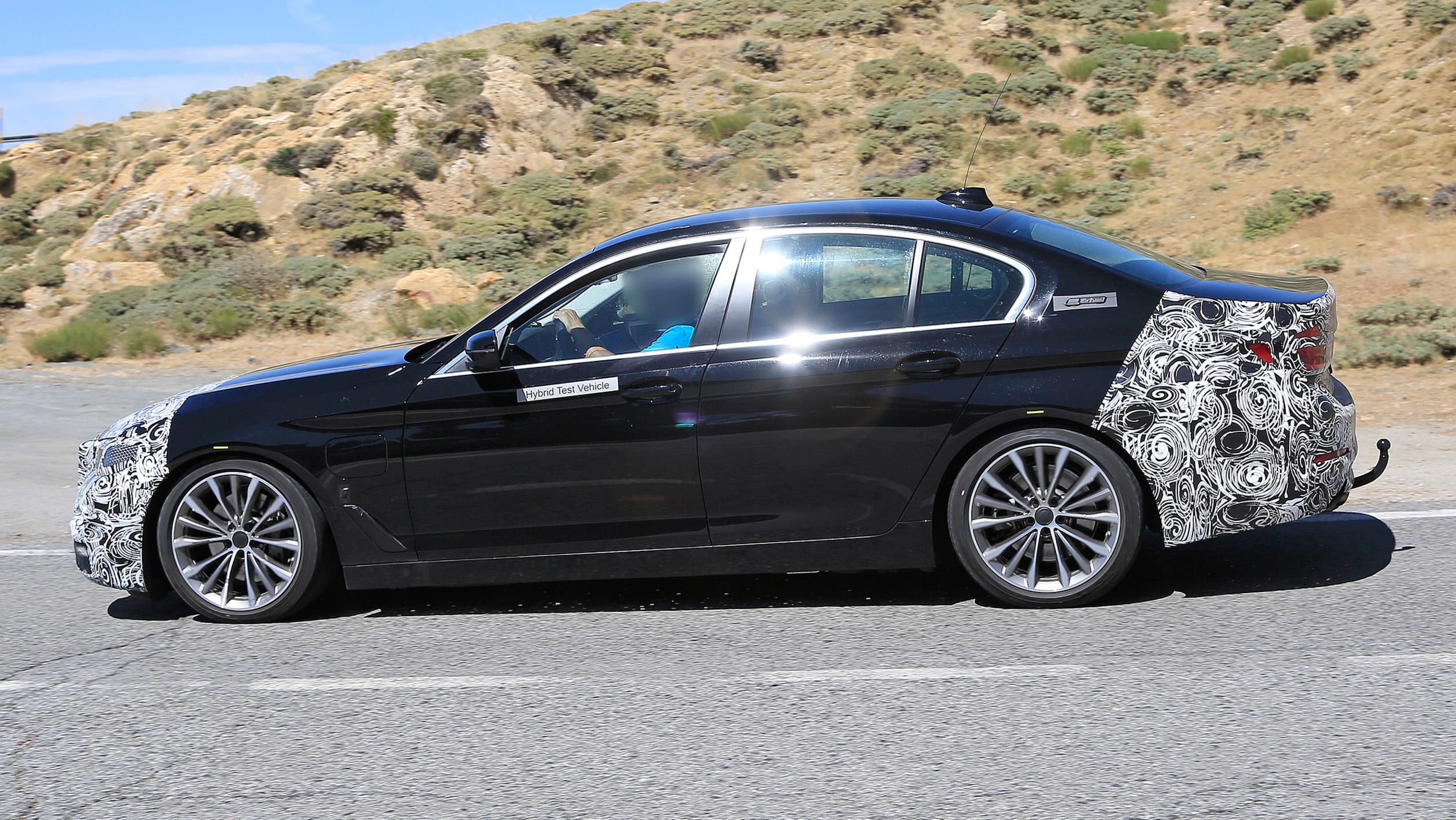 New 2020 BMW 5 Series facelift spotted testing - pictures | Auto Express