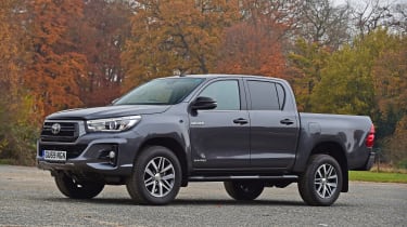 Toyota Hilux vs Mitsubishi L200 - pictures | Auto Express