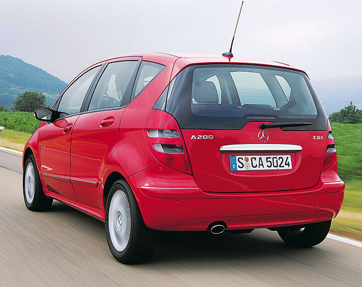 Mercedes A200 CDI Avantgarde | Auto Express