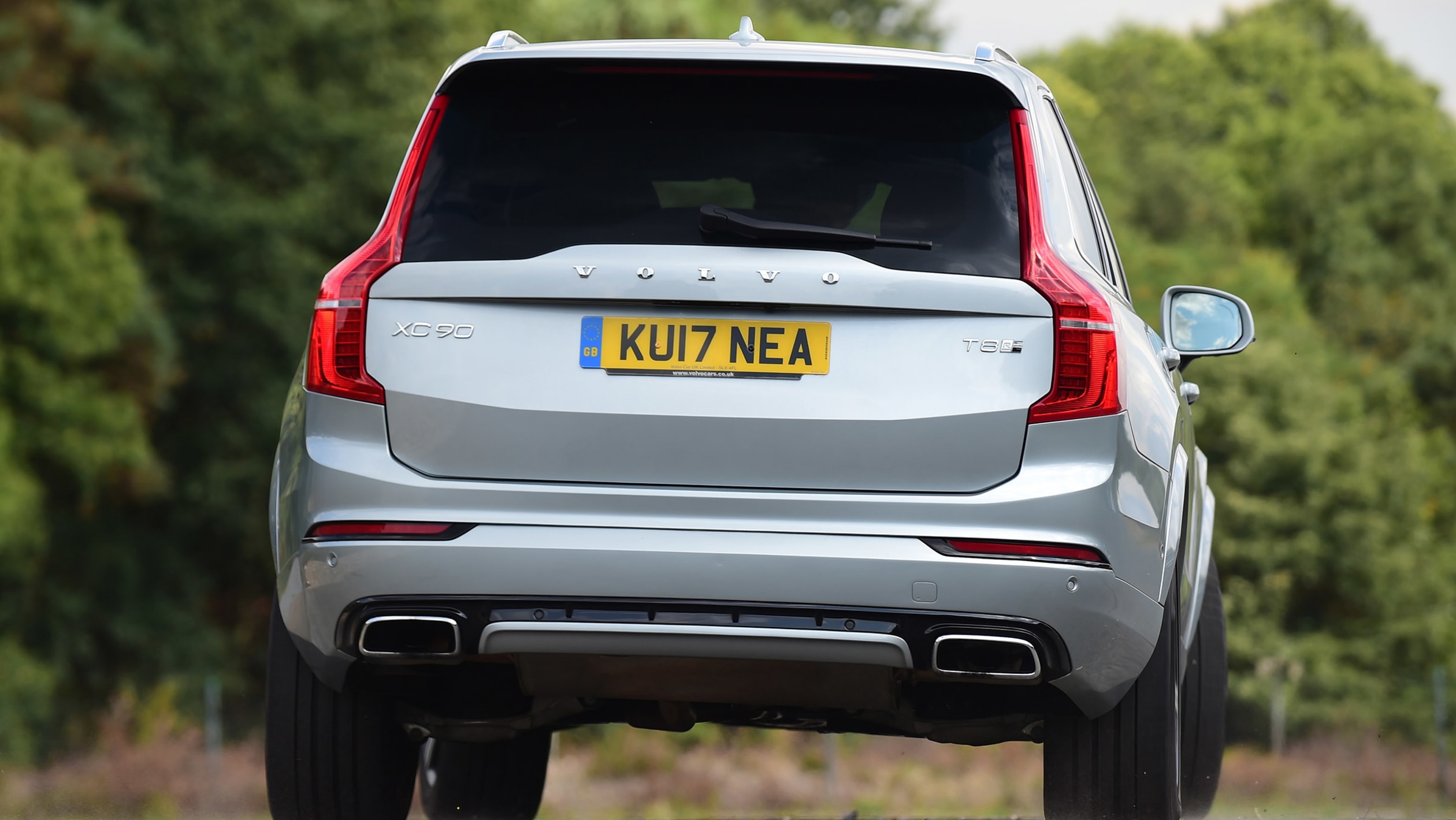 Lexus RX L vs Volvo XC90 - pictures | Auto Express