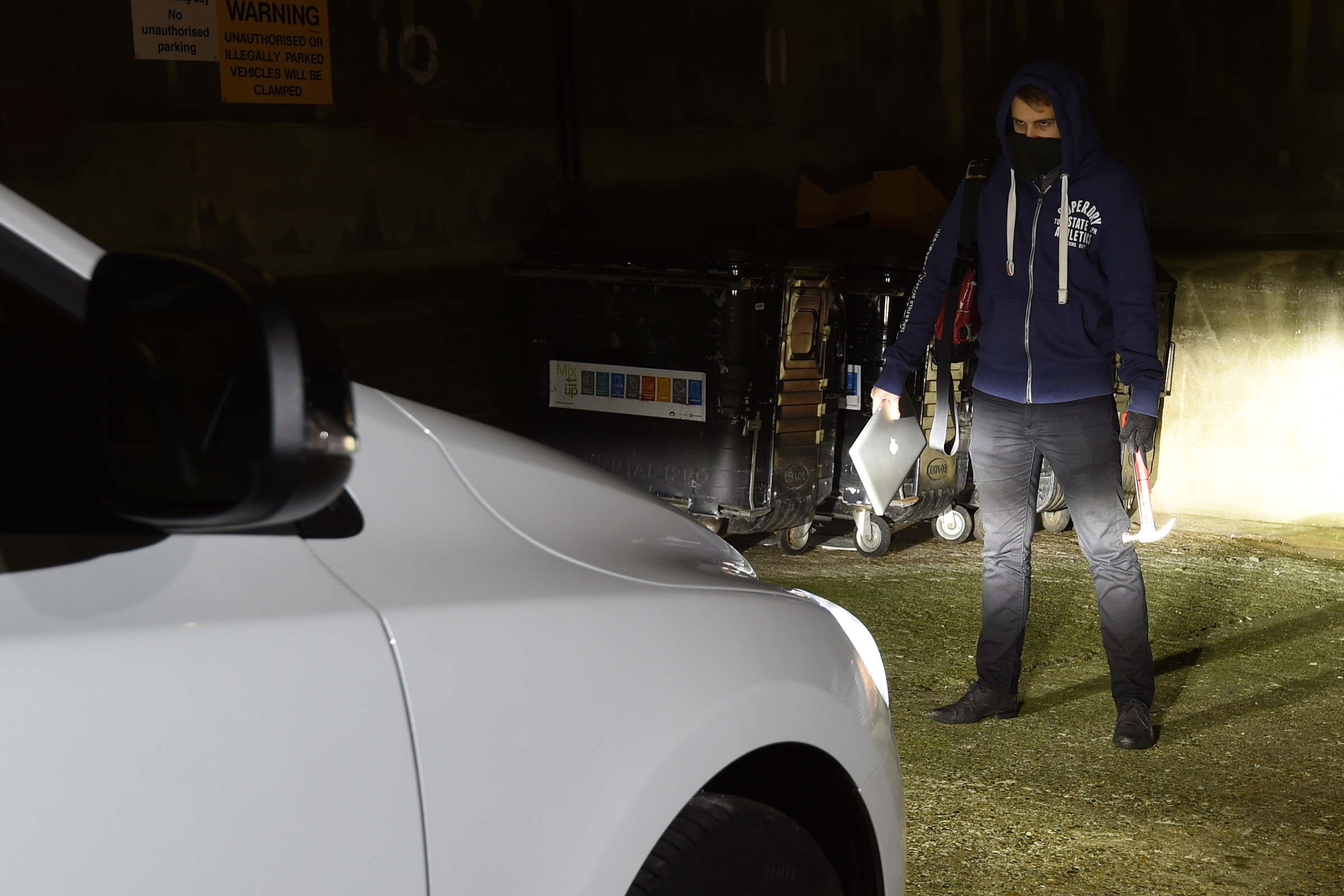 Almost all keyless car systems vulnerable to relay attacks | Auto Express