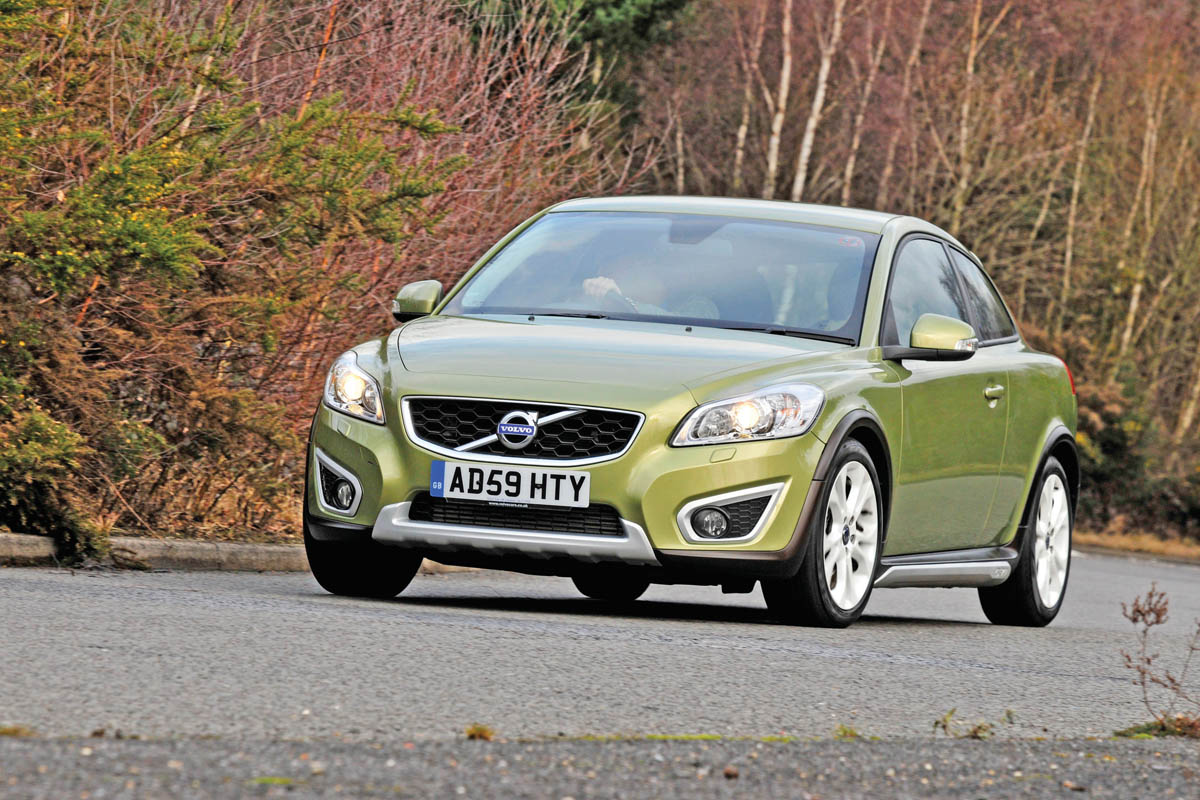 Volvo C30 2.0D SE | Auto Express