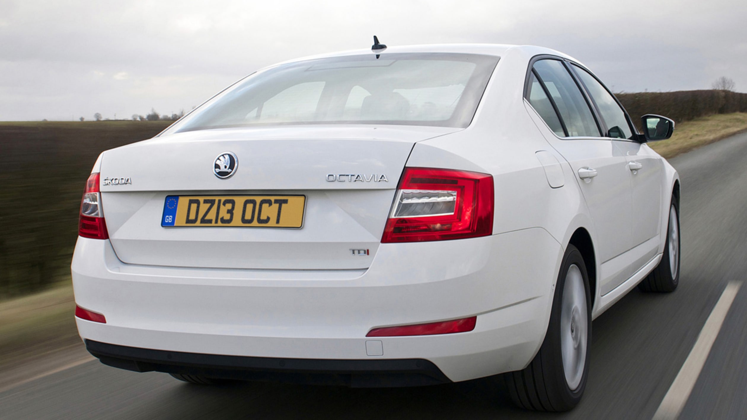 Skoda Octavia 2.0 TDI pictures | Auto Express