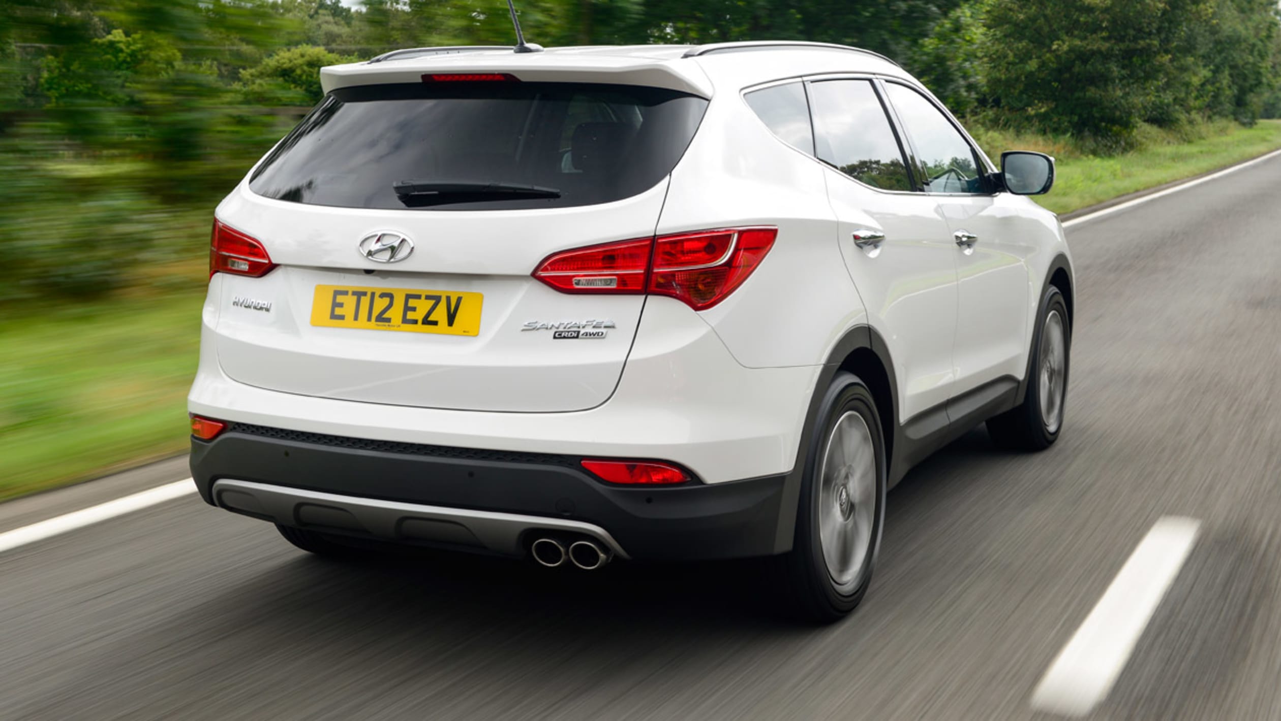 2012 Hyundai Santa Fe pictures | Auto Express