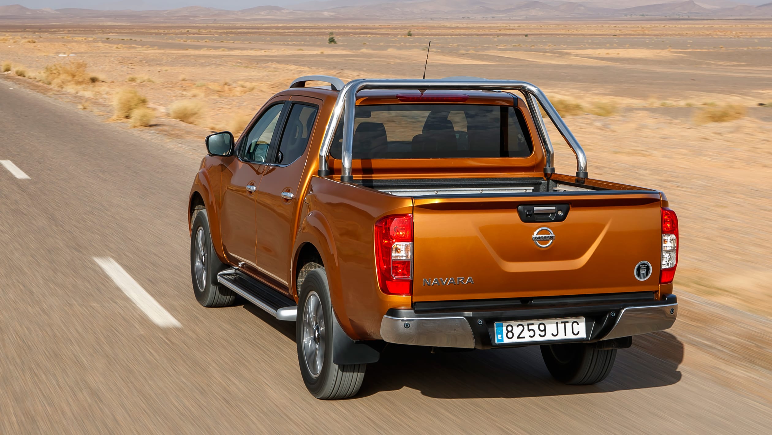 Nissan NP300 Navara review - pictures | Auto Express
