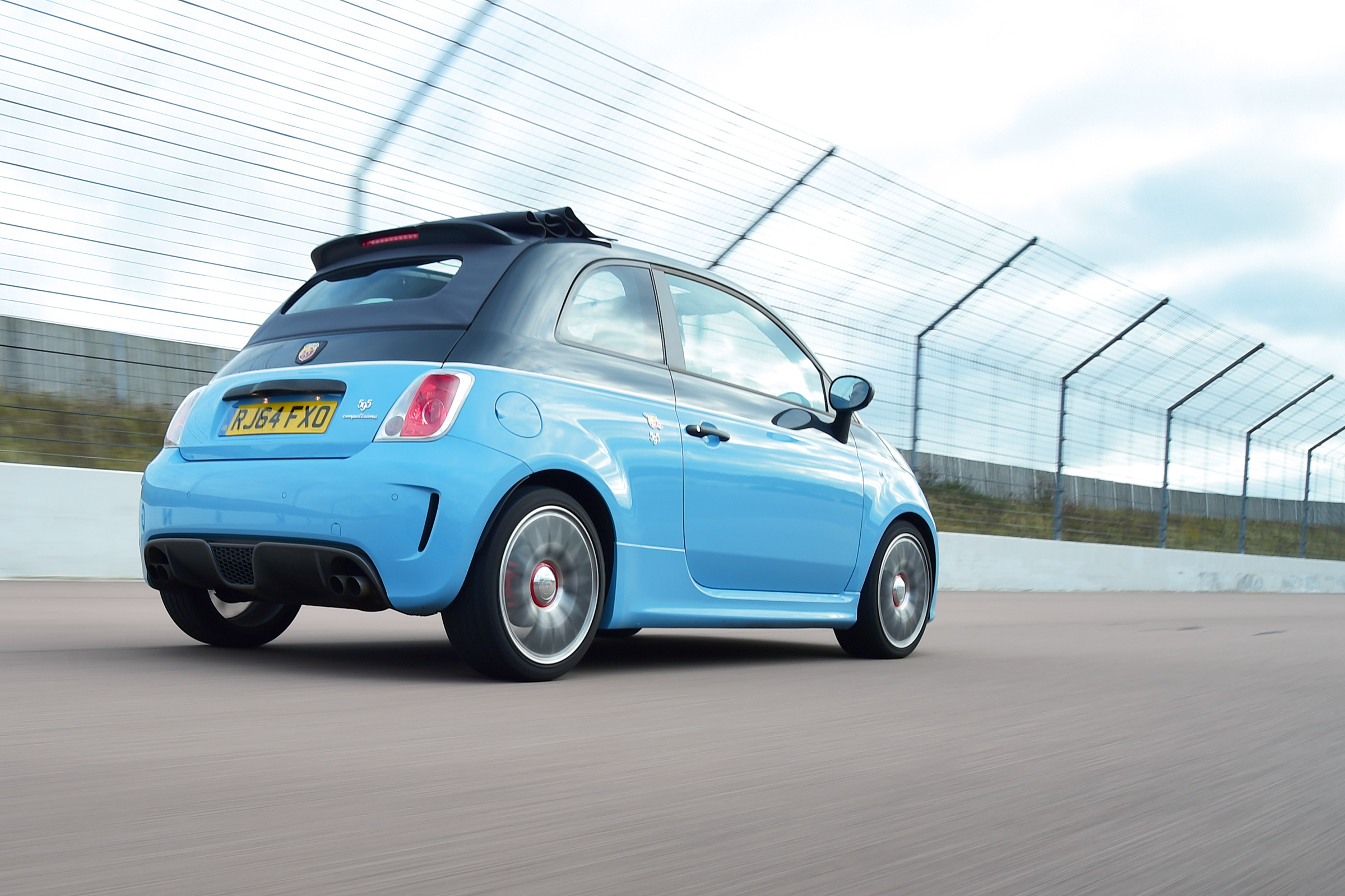 Abarth 595C | Auto Express