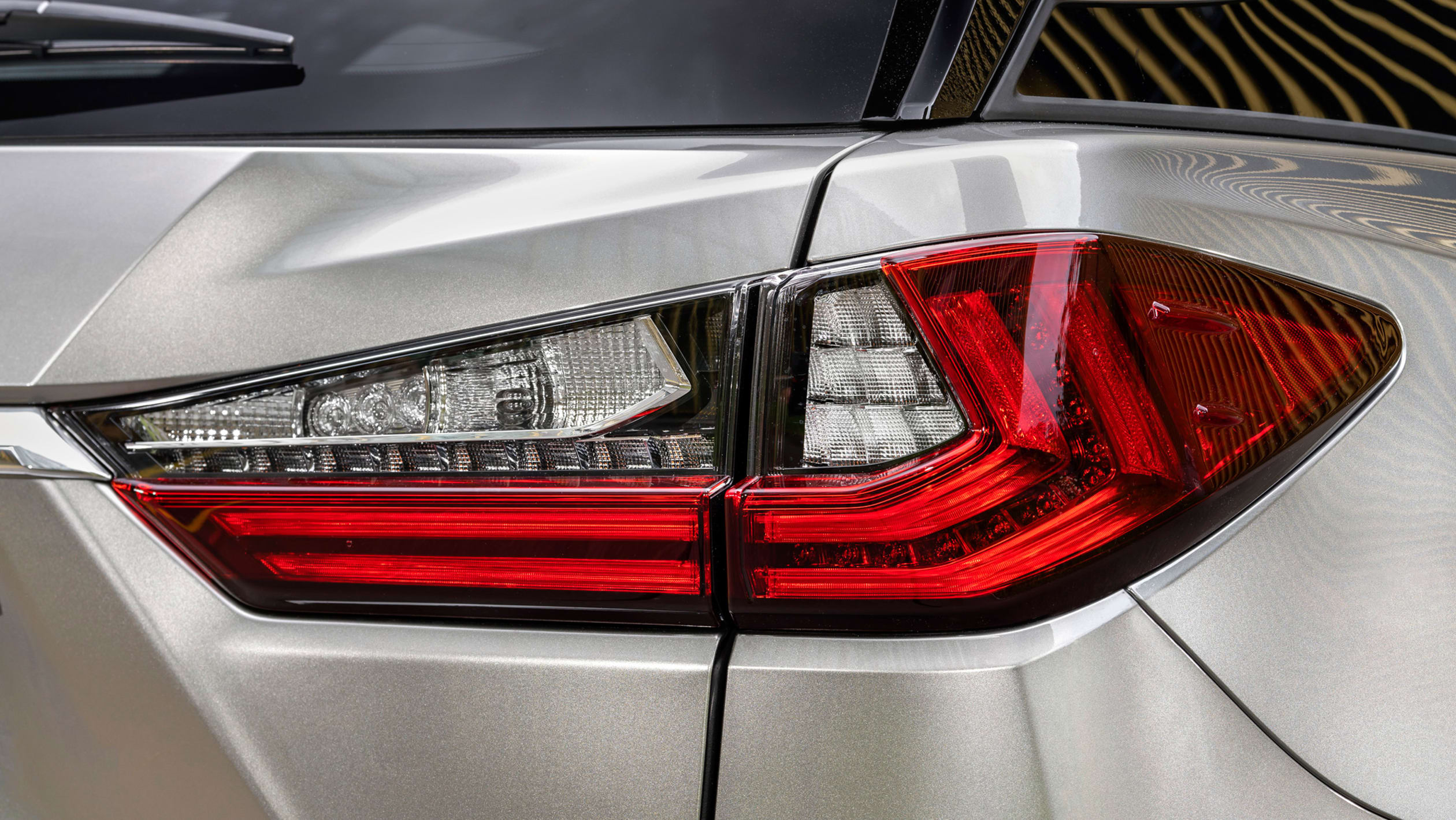 New Lexus RX L 2018 review - pictures | Auto Express