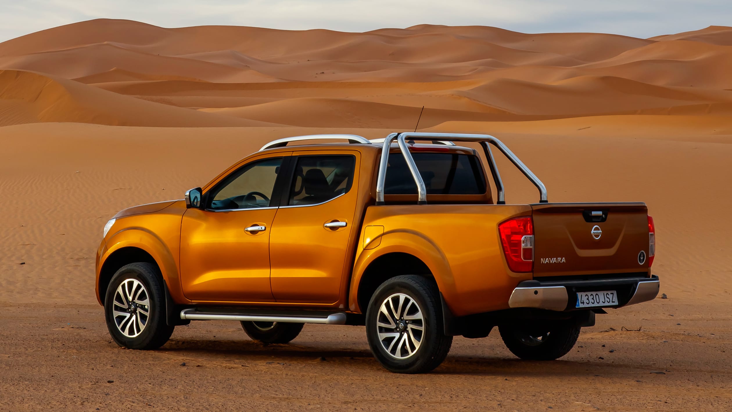 Nissan NP300 Navara review - pictures | Auto Express